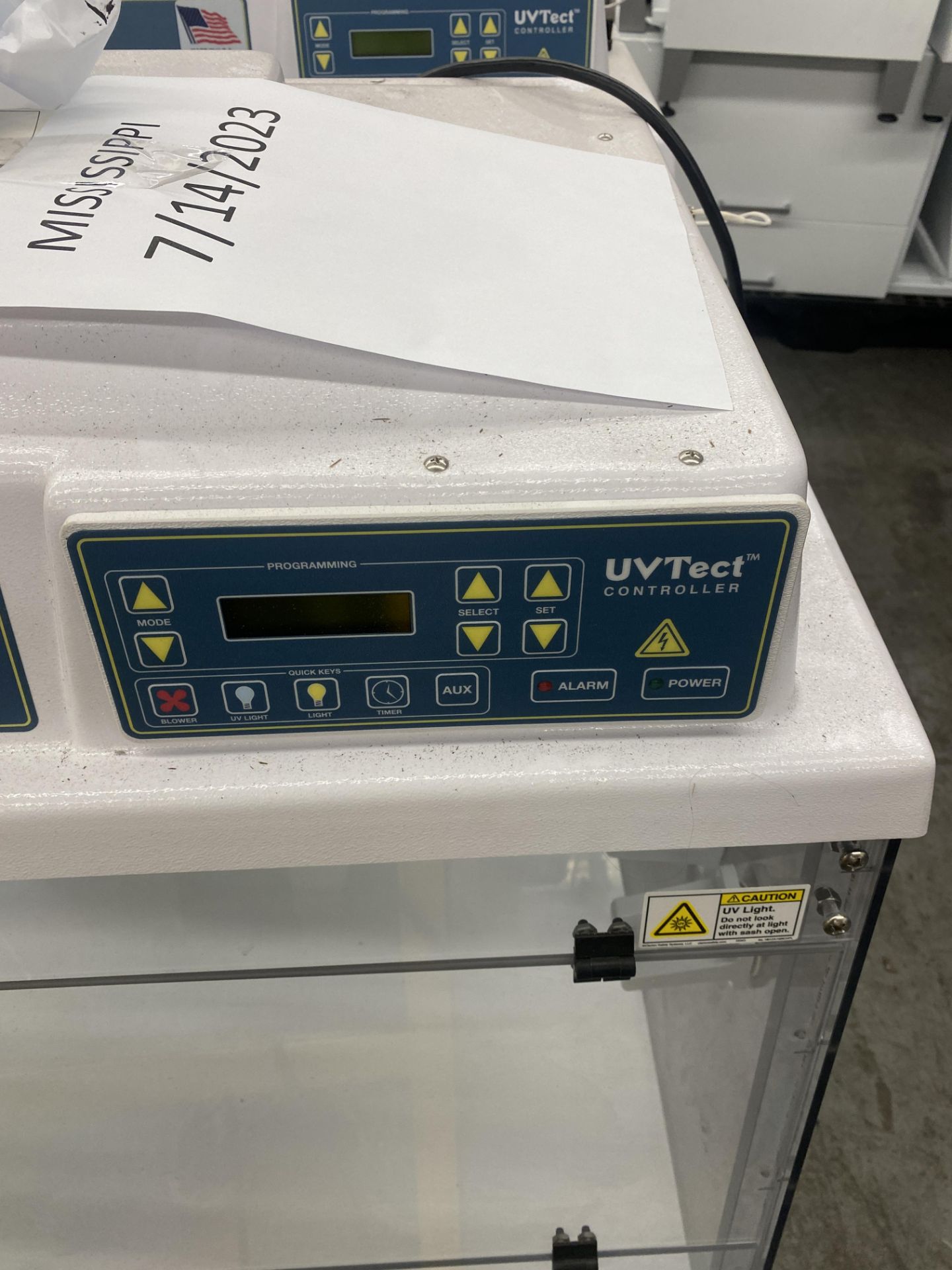 Air Clean 600 Workstation # AC632upuv