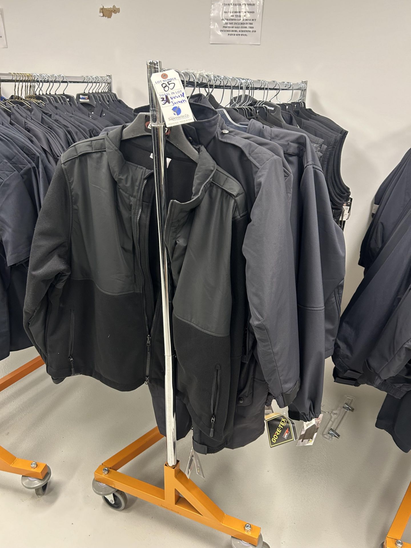 {LOT} (31) Elbeco, Dickies, and Blauer Jackets and Vests Asst. Sizes L-3x