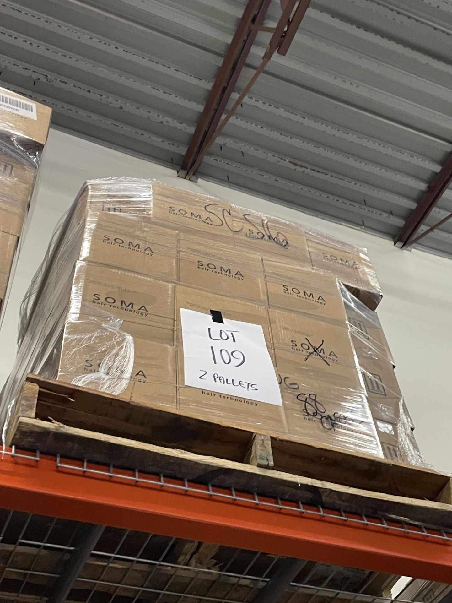 {LOT} (1,056) 16oz Bottles of Soma Clarifying Shampoo On 1 Pallet w ...