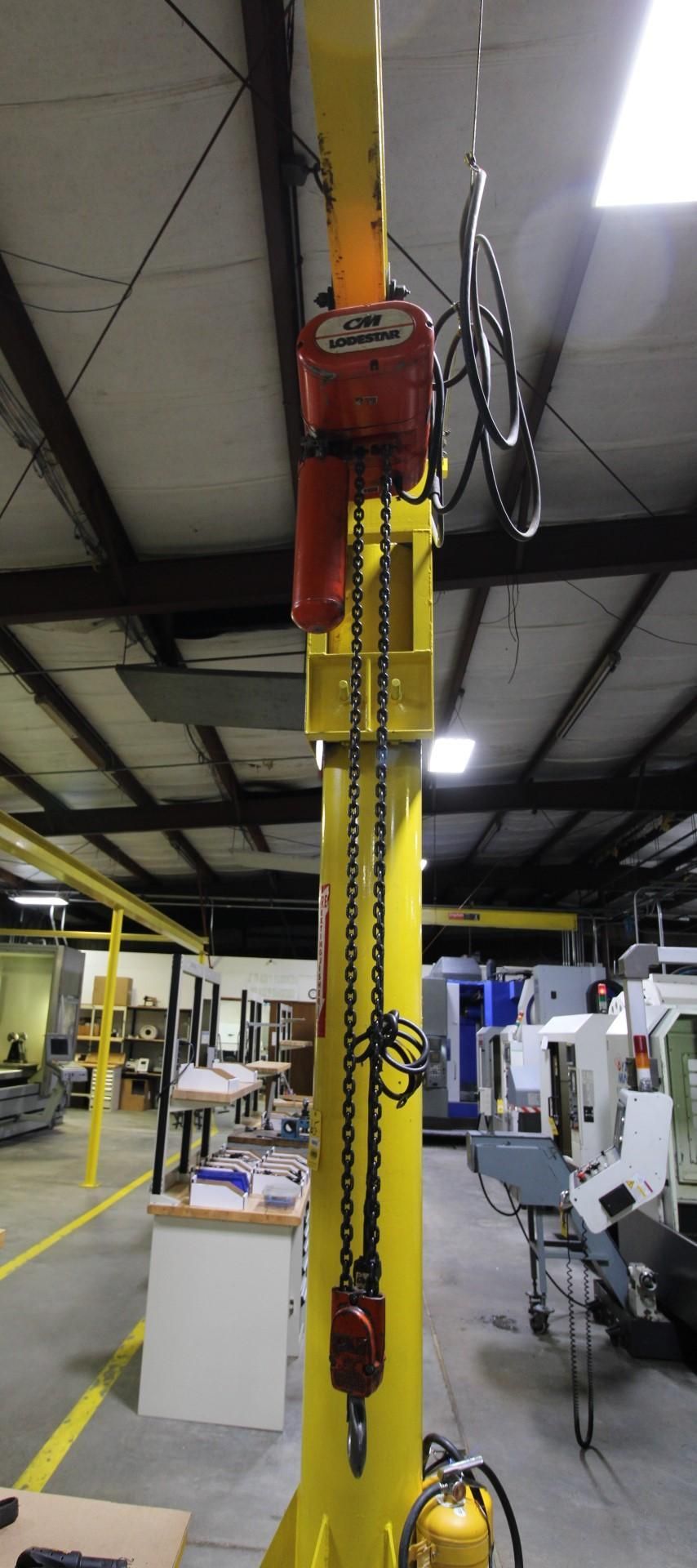 { Choice of lots: 65, 66 } PEDESTAL CRANE, ALGO 1 T. CAP., w/ CM ...