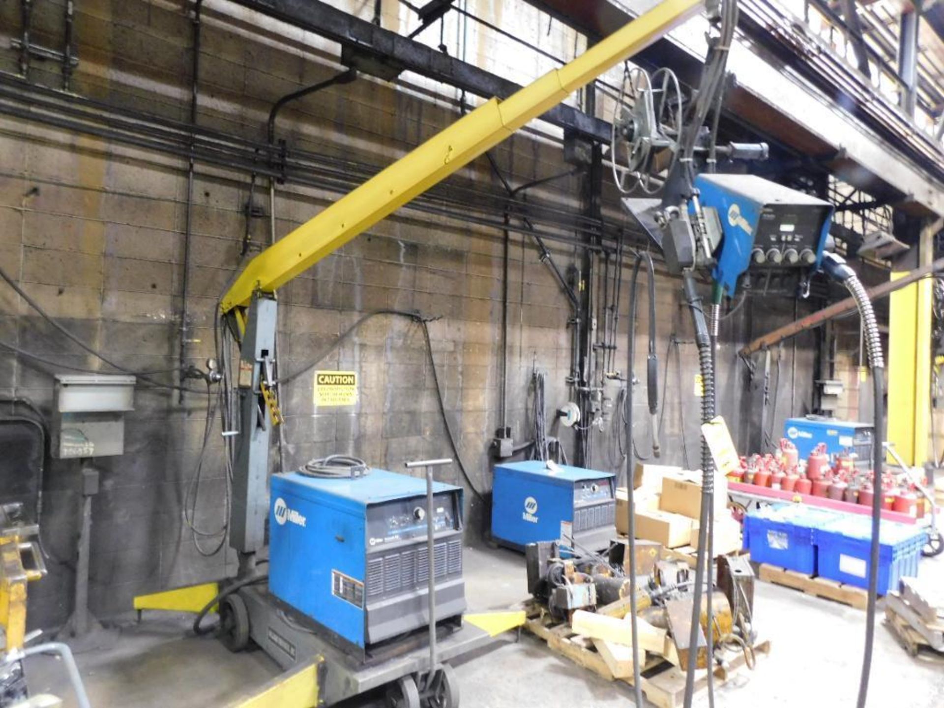 Miller Deltaweld 652 650 AMP Welding Power Source w/70 Series Wire Feed ...