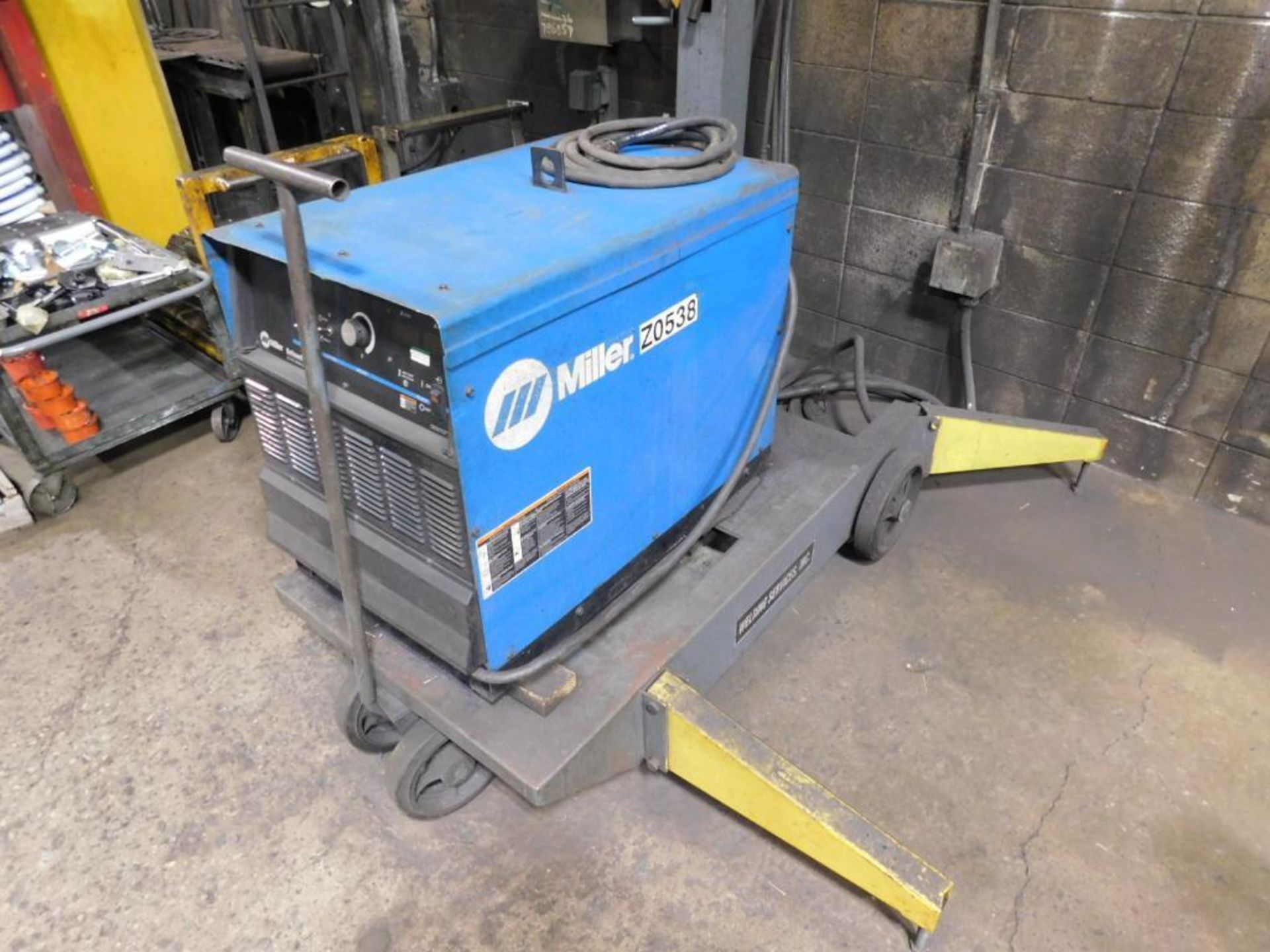 Miller Deltaweld 652 650 AMP Welding Power Source w/70 Series Wire Feed ...