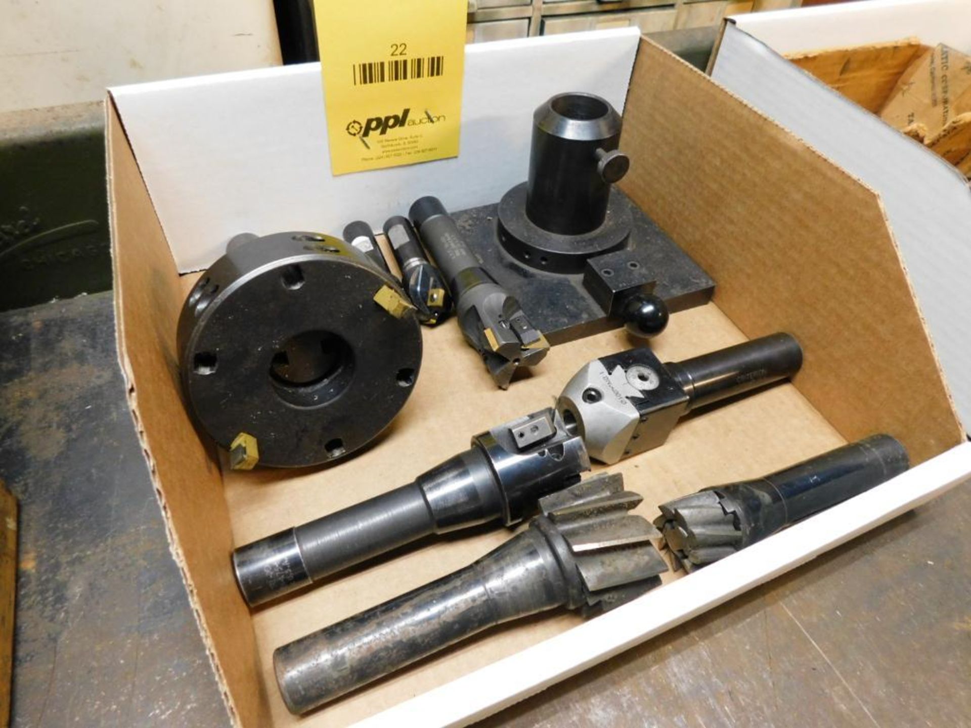 LOT: Assorted R8 Tooling