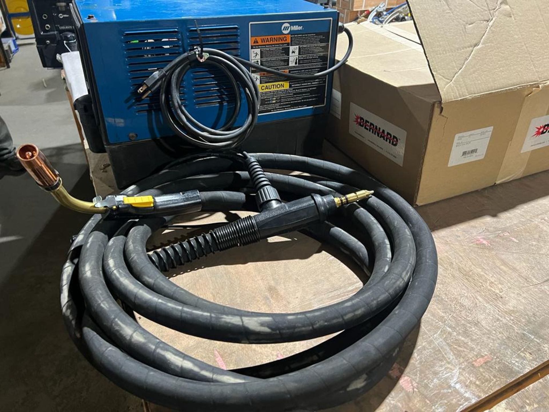 NEW Bernard Water Cooled High Capacity Mig Gun with Miller Cooler 600 ...