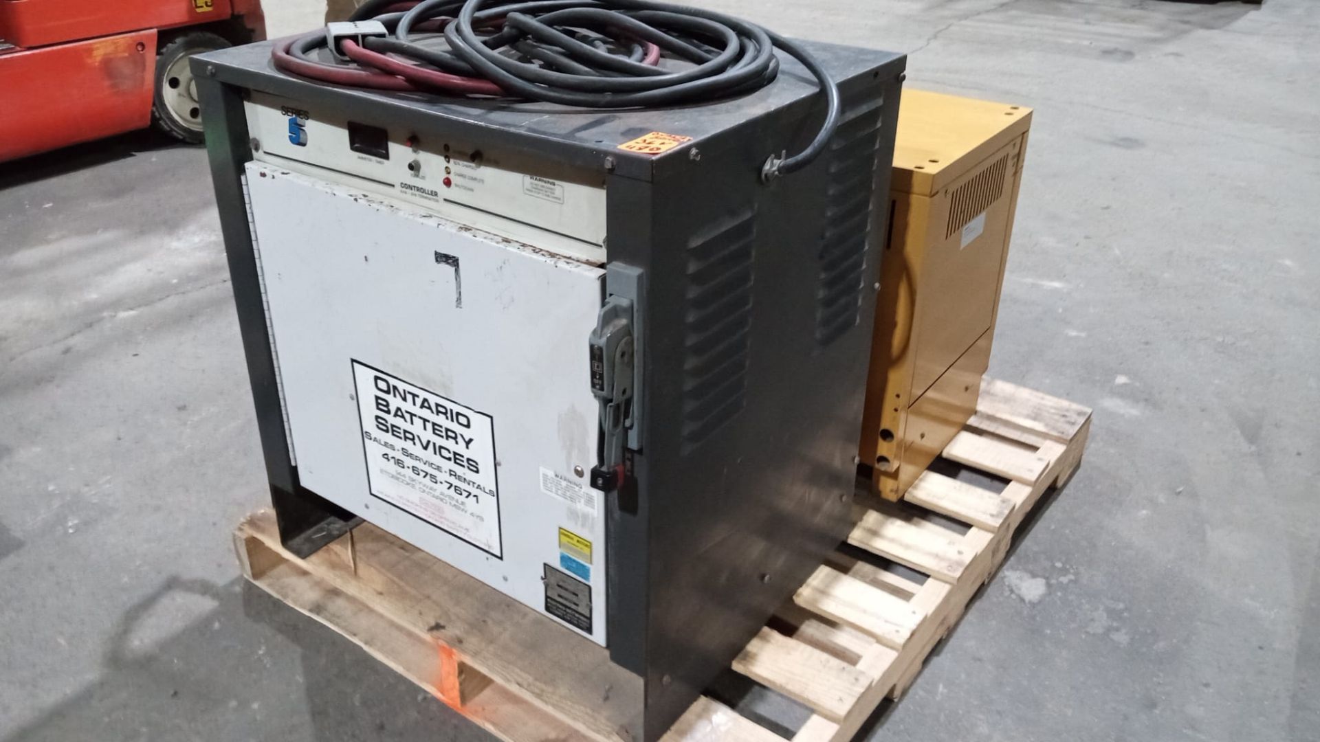 Ontario Battery Forklift Charger 36V 480V input