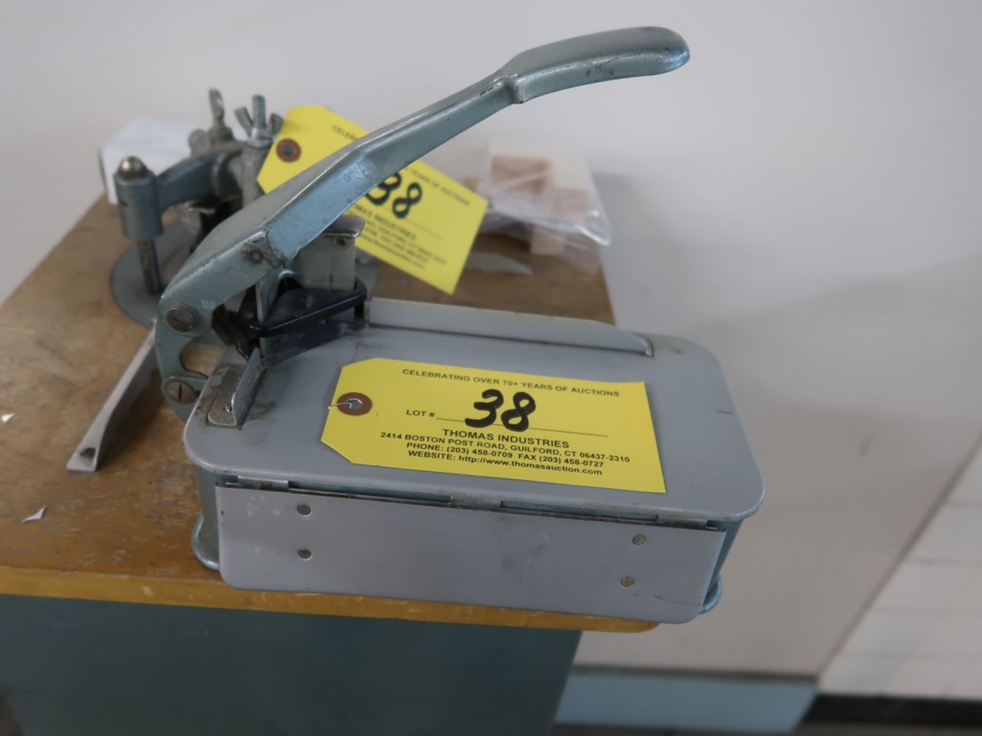 Lessco Model 50 Corner Rounder S/N 7558 w/ Lassco Model 20 Corner S/N 61144