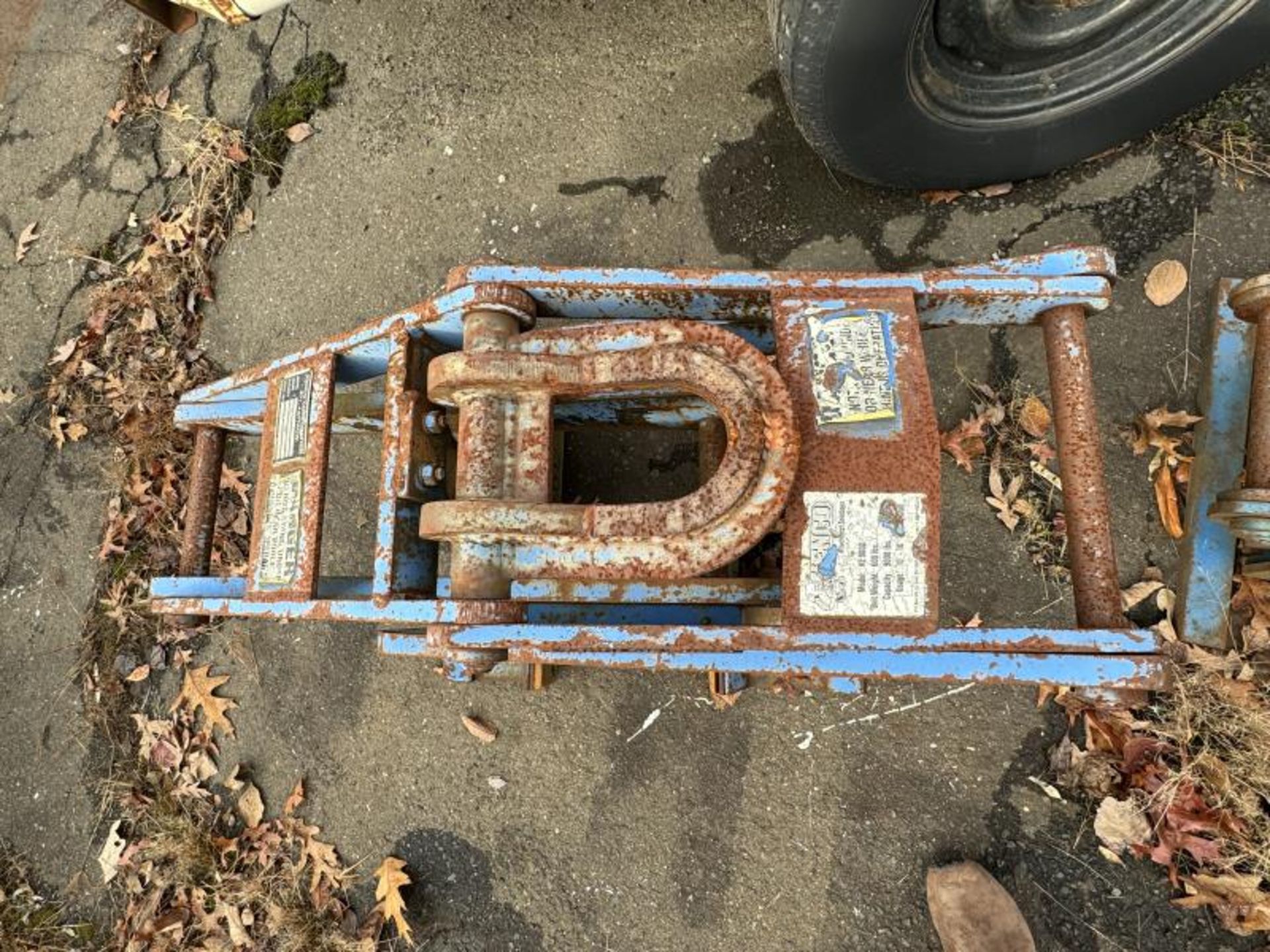 (2) Kenco Curb Clamps (1) KL9000 600LBS Capacity, (1) KL1500 Kenco ...