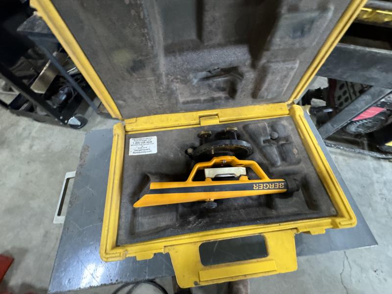 Berger Instruments Transit Level Model: 190B
