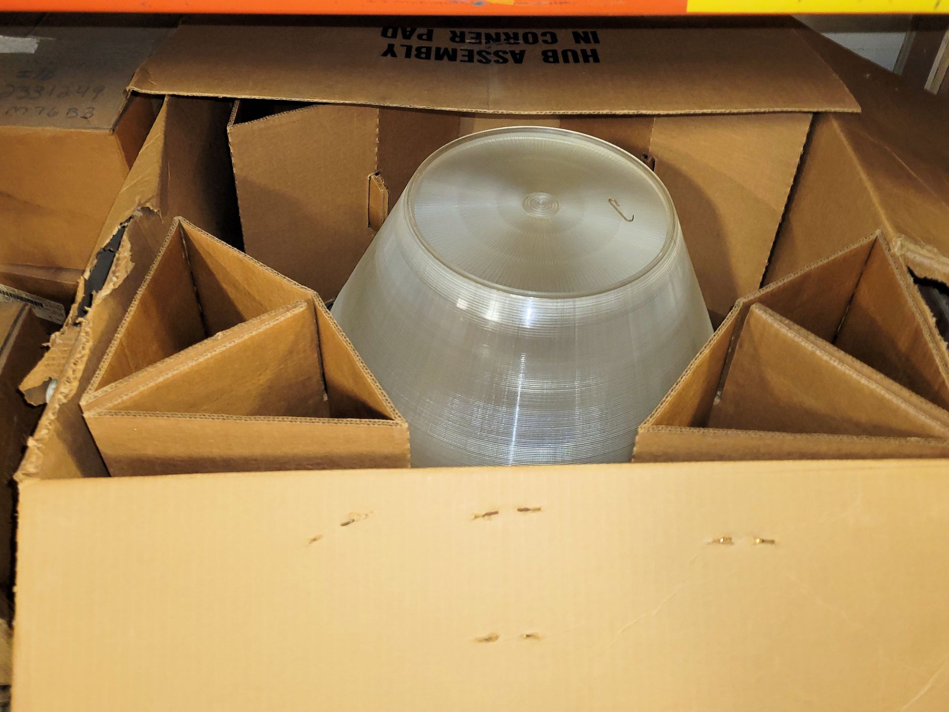 Lot - Hubbell Superwatt Metal Halide High or Low Bay Light Fixture and ...