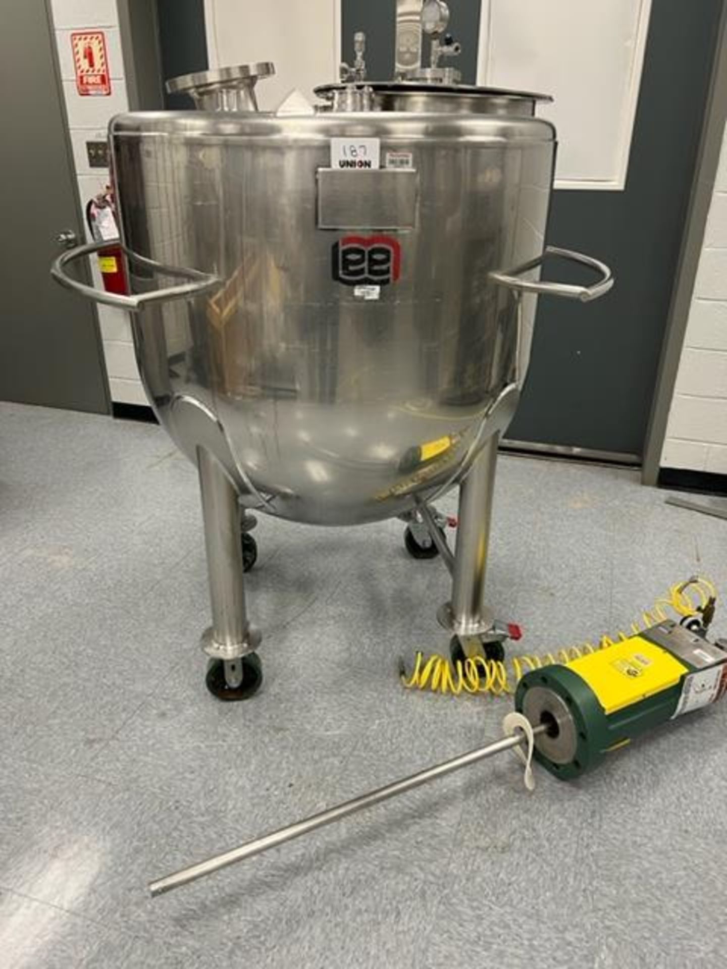 Lee model 150 SSA, 150 gallon stainless steel tank, 1.5" diameter ...