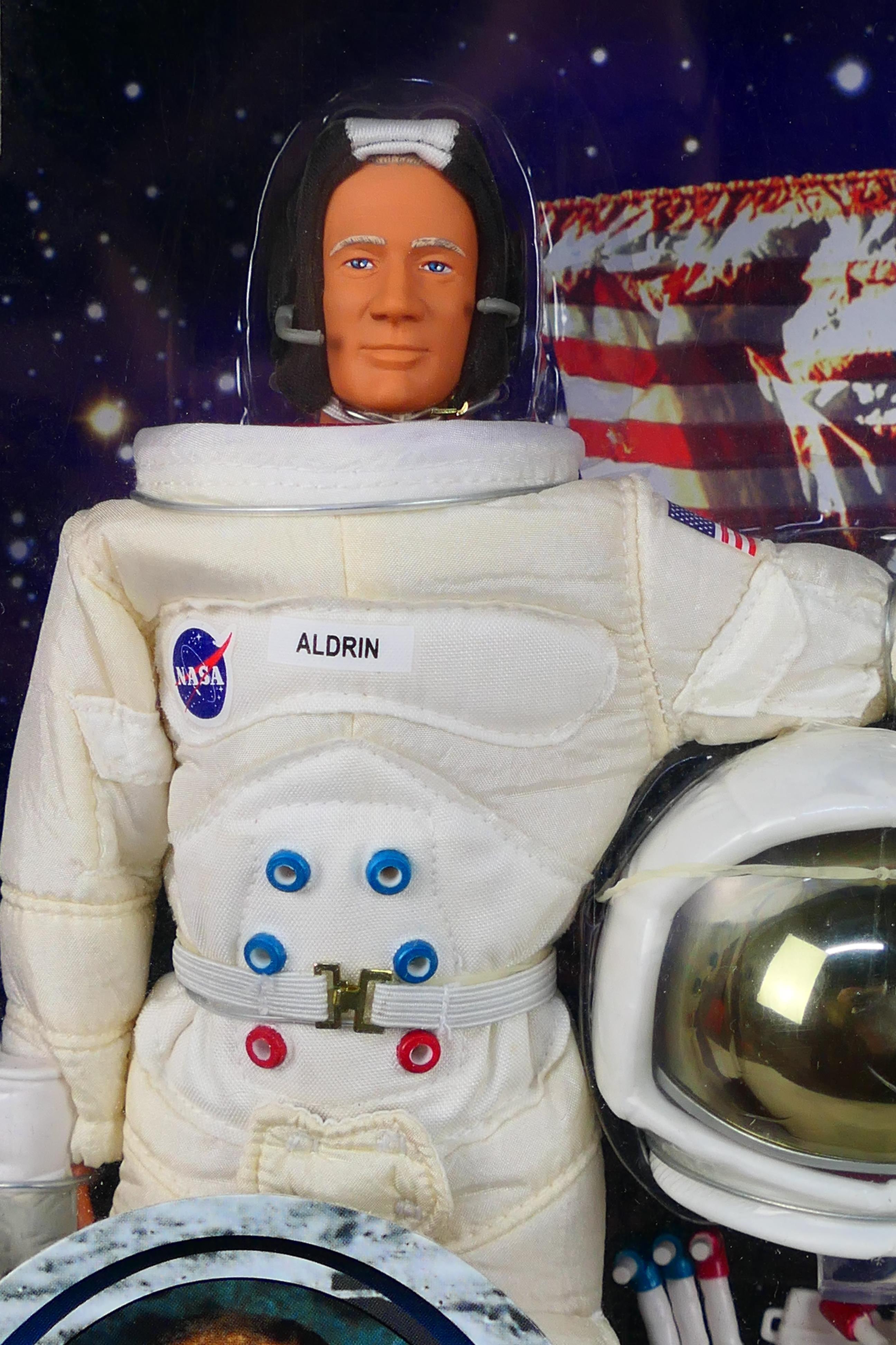 Hasbro - GI Joe Man - A boxed Hasbro GI Joe 'Classic Collection 35th ...