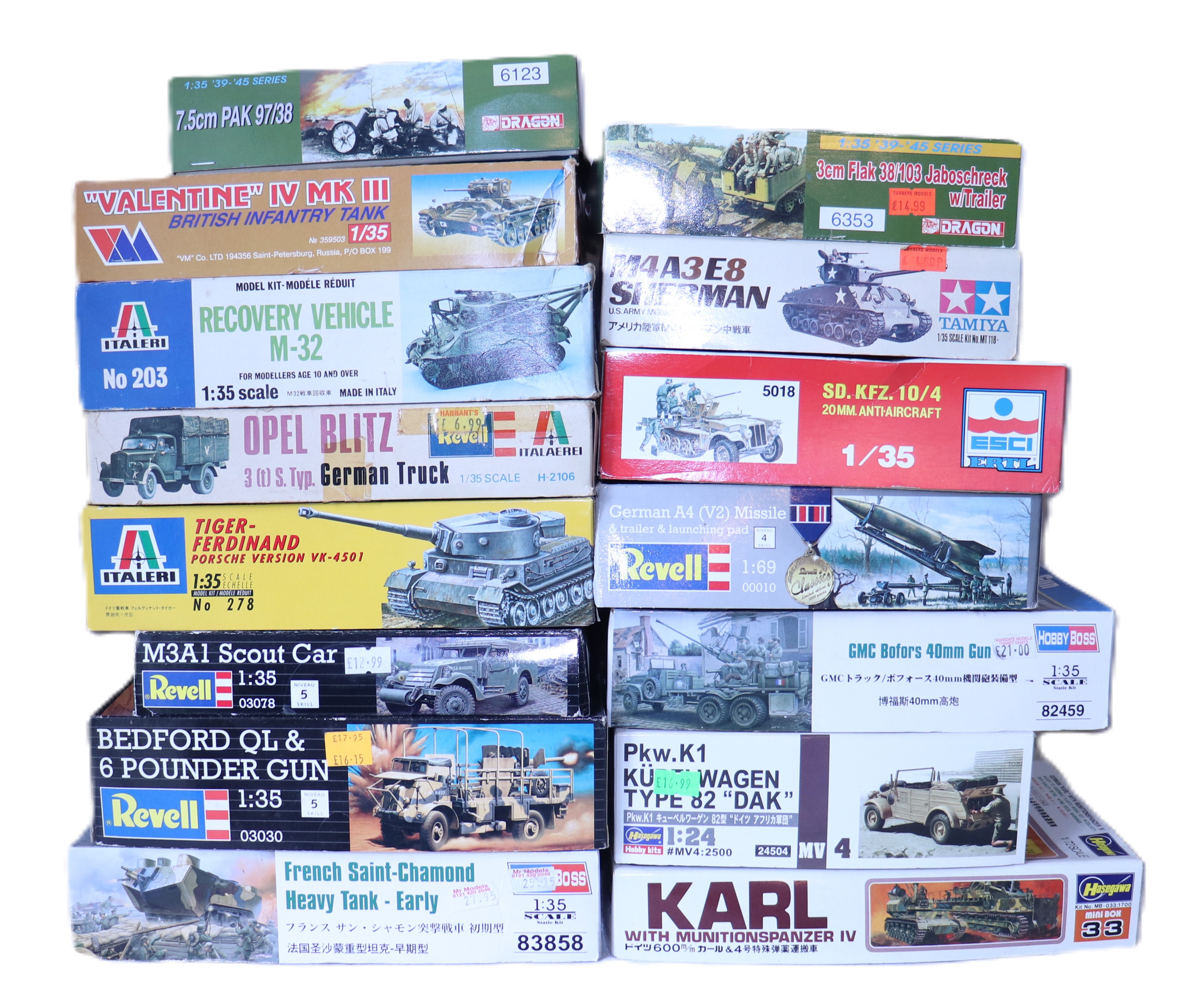 Collection of fifty-five 1:35 and other scale plastic model Army ...