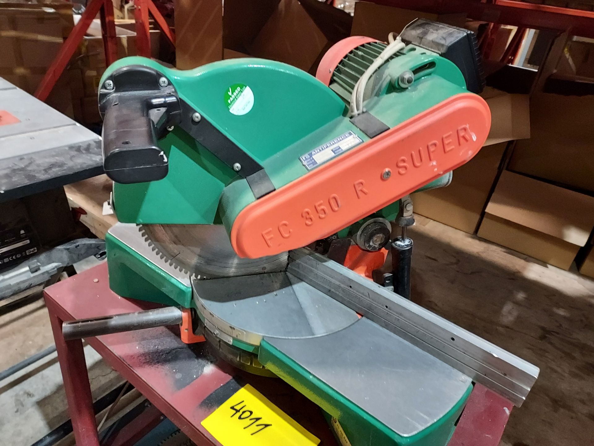 COMPA PROFFESIONAL MITRE SAW WITH POLI-V BELT TRANSMISSION AND ...