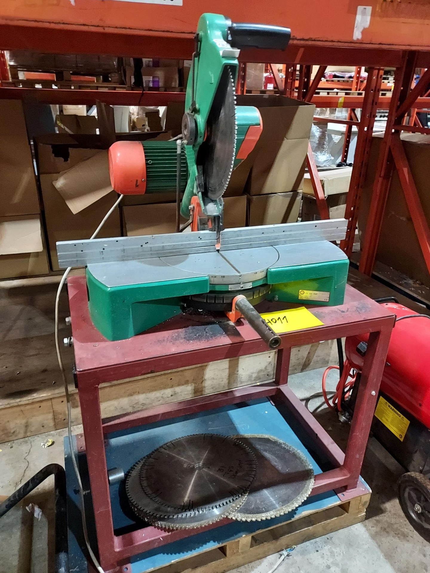 COMPA PROFFESIONAL MITRE SAW WITH POLI-V BELT TRANSMISSION AND ...