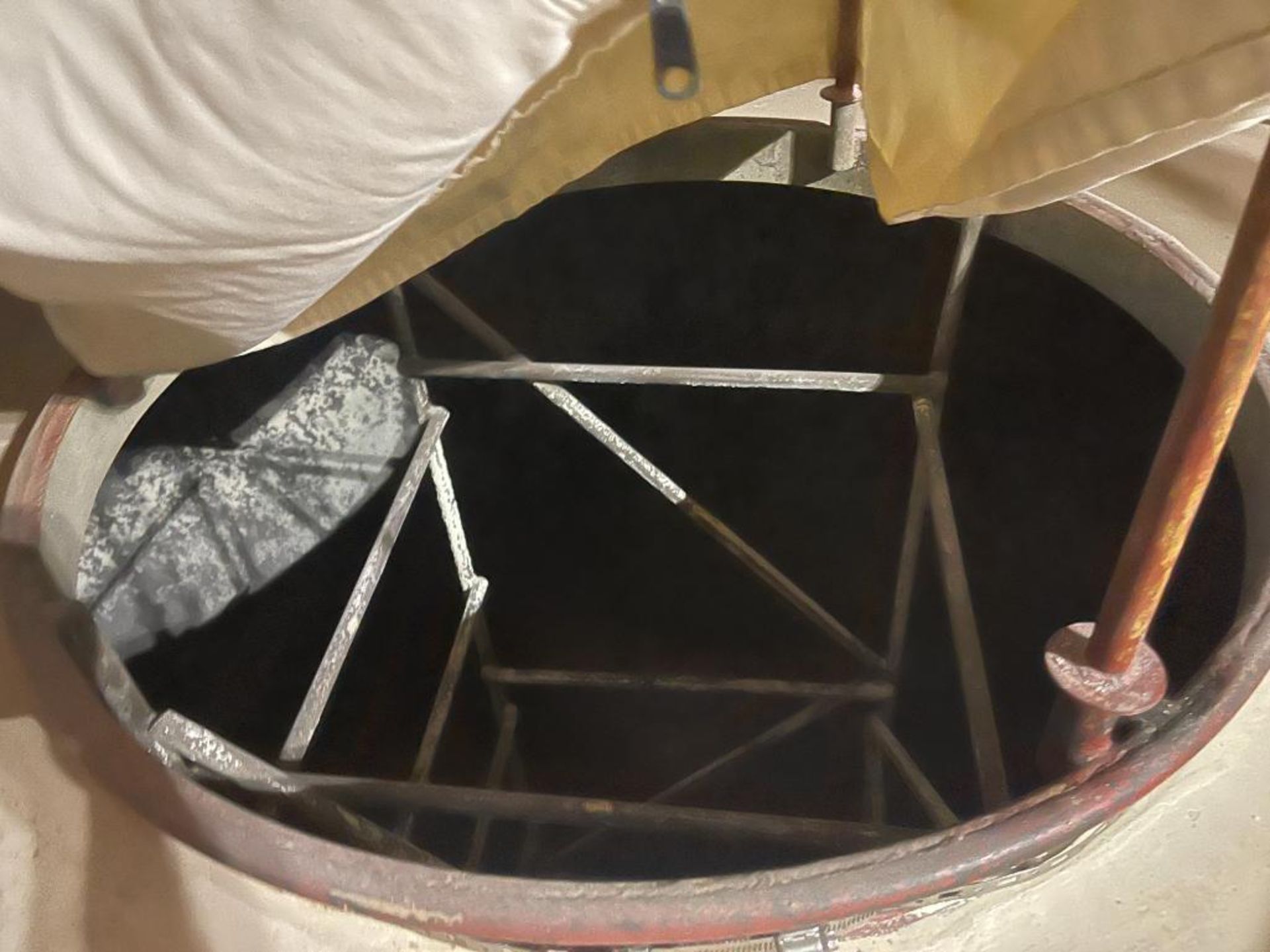 Flour silo, 12 ft. diameter x 32 ft. tall, slant bottom, 12 in ...