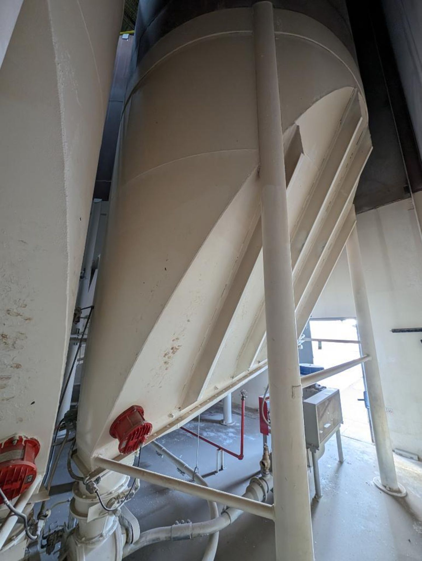 Flour silo, 12 ft. diameter x 32 ft. tall, slant bottom, 12 in ...