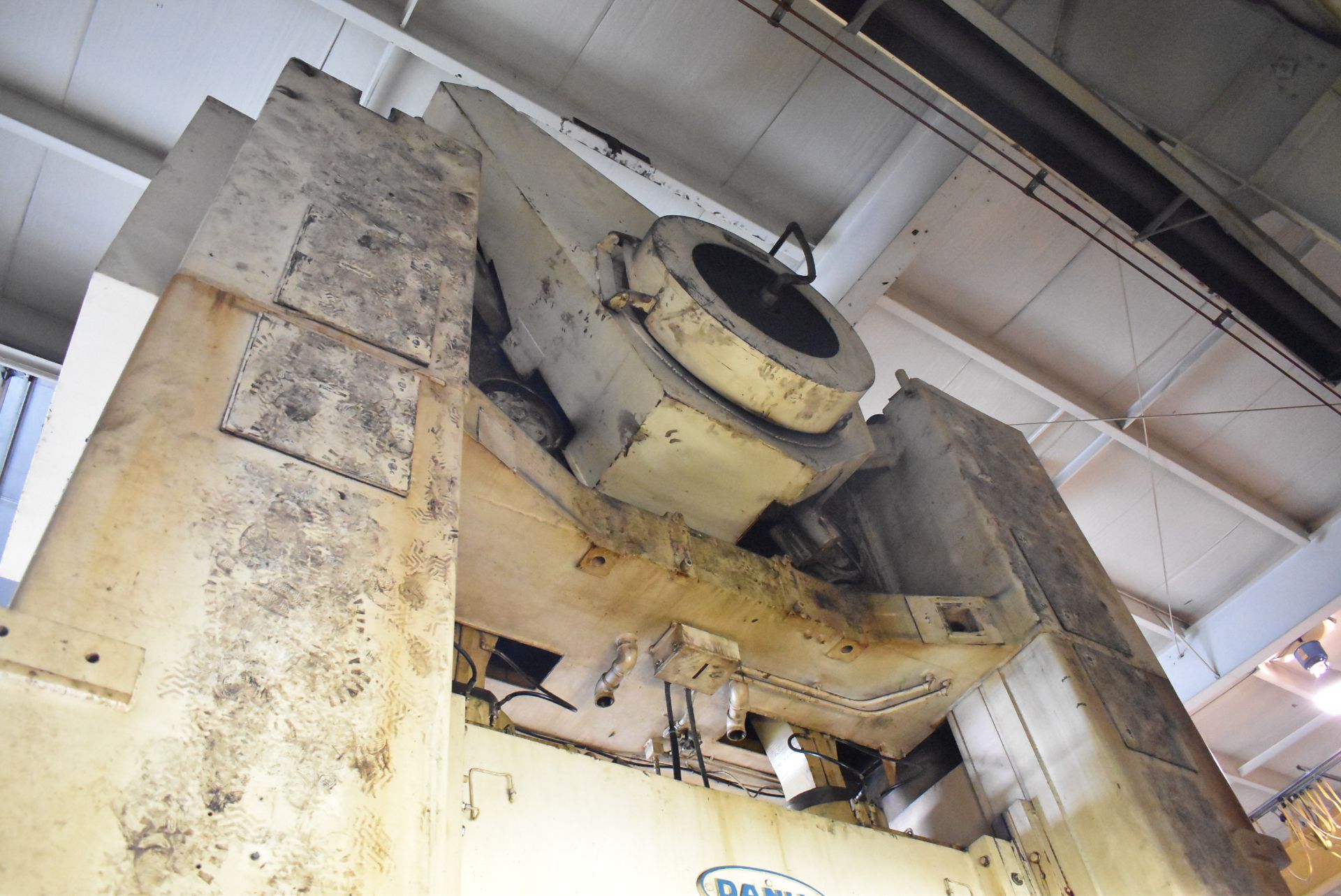 DANLY S2-500-84-60 500 TON CAPACITY MECHANICAL DOUBLE CRANK STRAIGHT ...