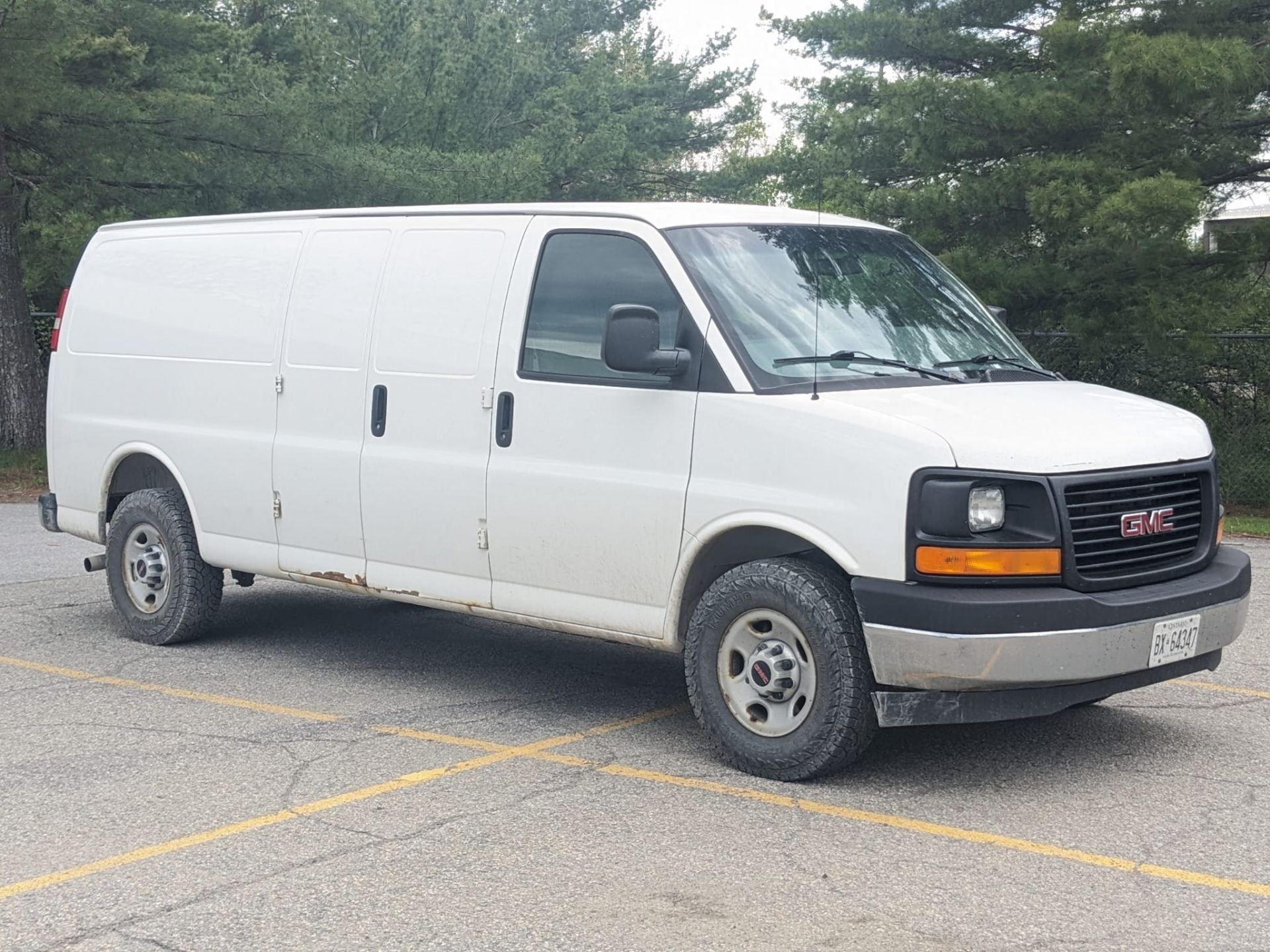 GMC (2017) SAVANA 2500 CARGO VAN WITH 4.8 LITER V8 GASOLINE ENGINE ...