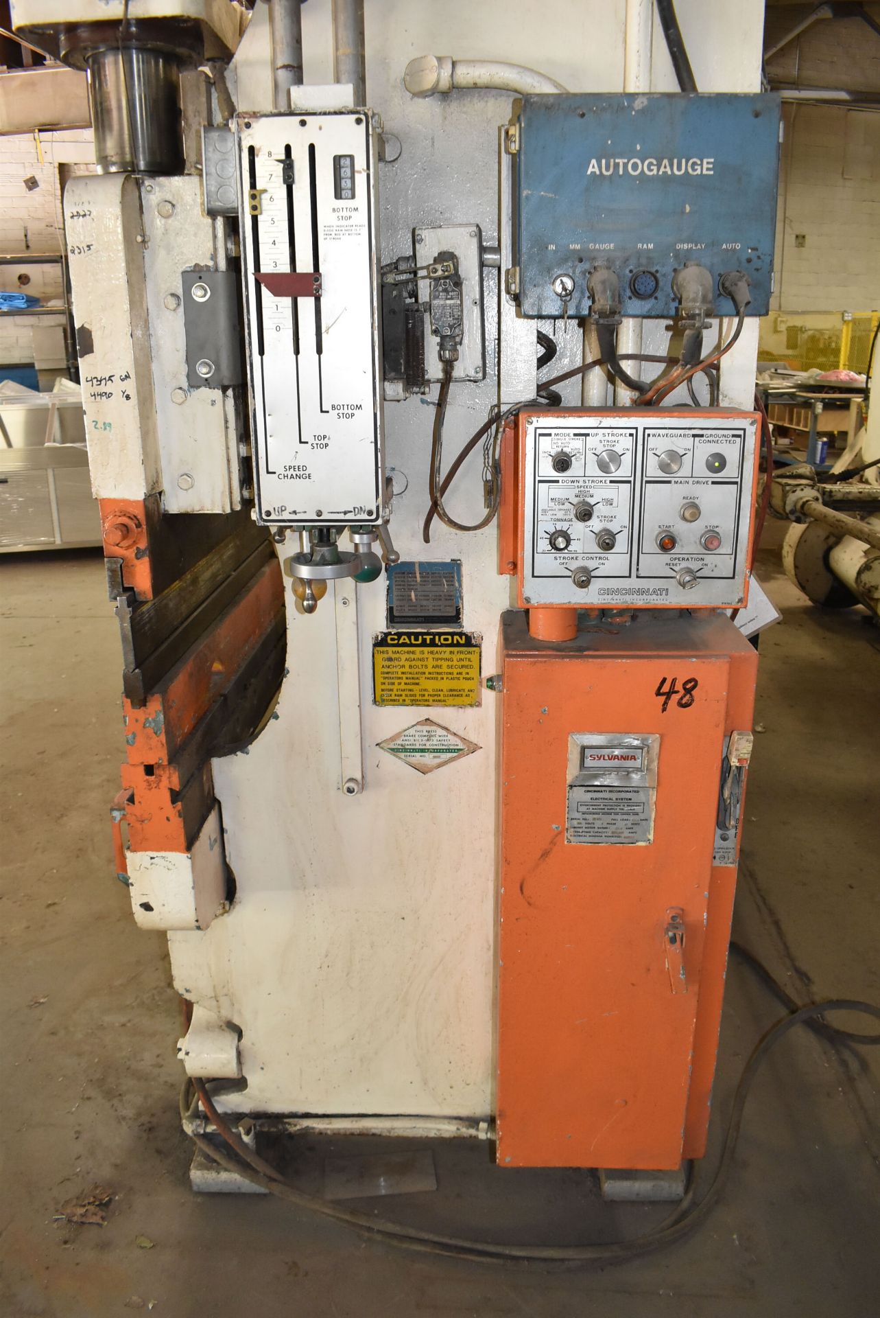 { Choice of lots: 49 } CINCINNATI 90CB HYDRAULIC PRESS BRAKE WITH 90 ...