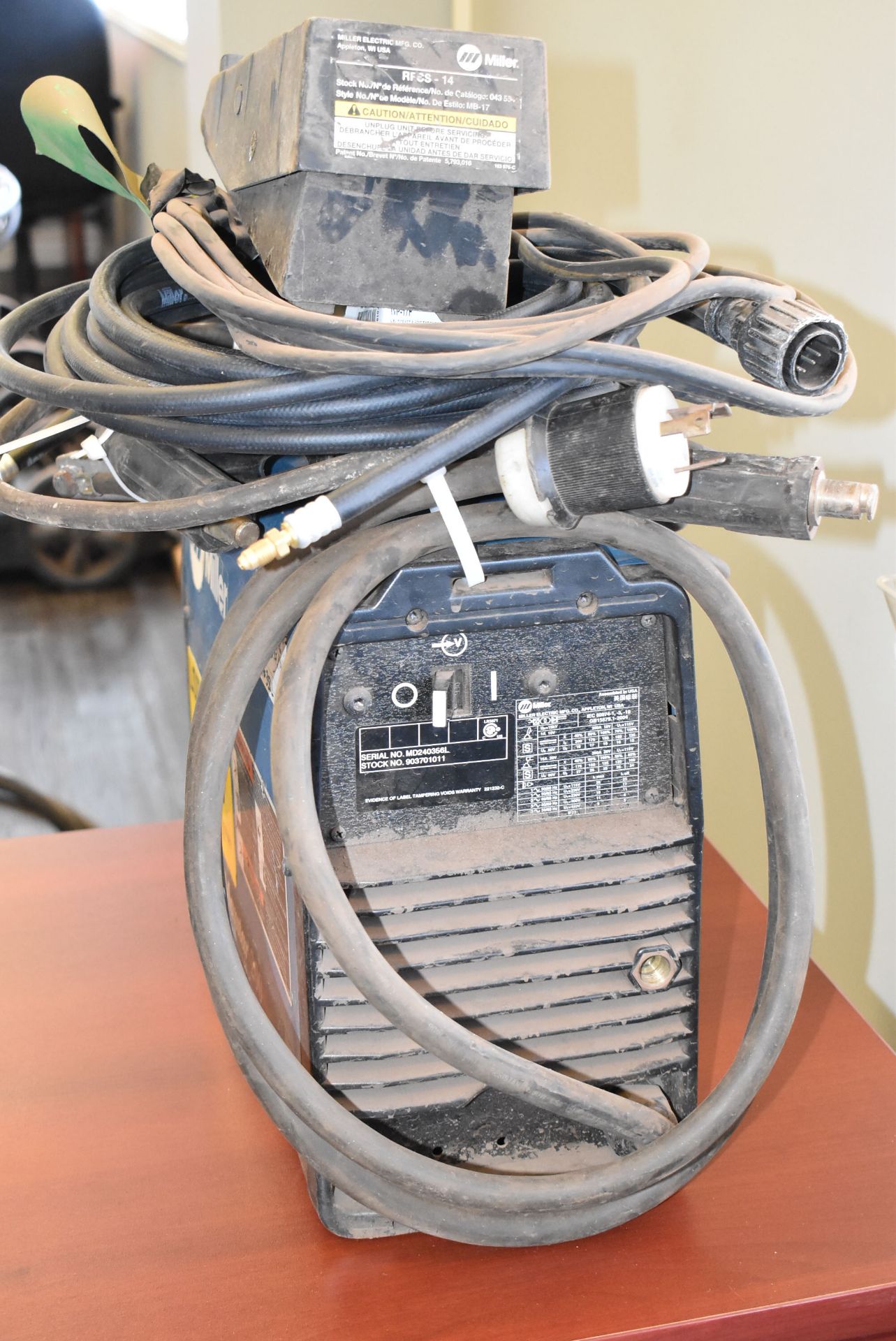{ Choice of lots: 23, 24, 25, 26 } MILLER MAXSTAR 200 DX TIG WELDER ...