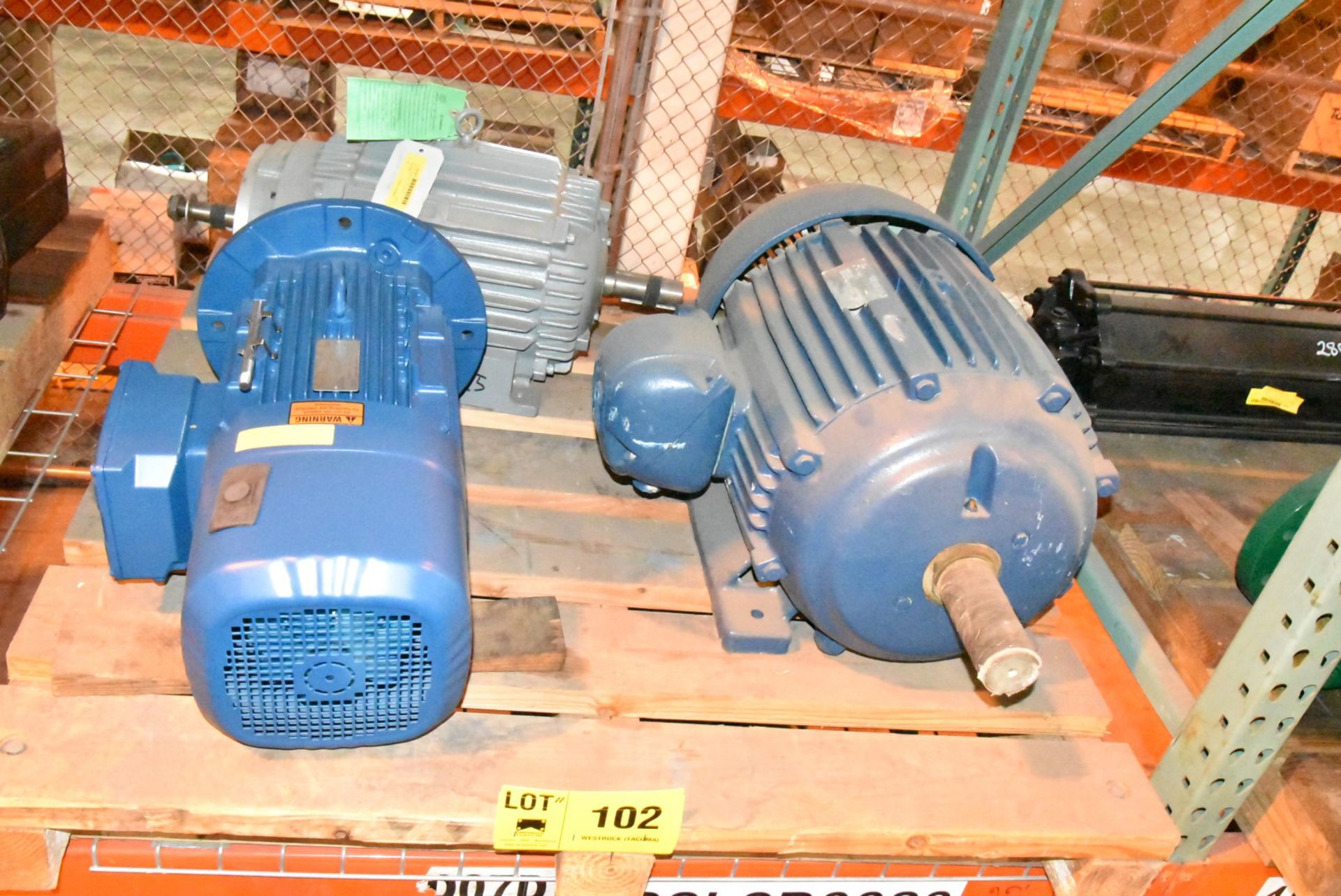 { Group of lots: 102, 106 } LOT/ (1) SEW EURODRIVE DRN132M6/BE11HR/TG ...