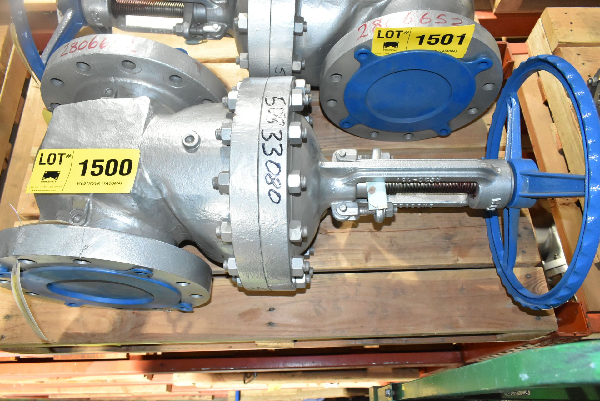 { Choice of lots: 1500, 1501 } 8" GATE VALVE [RIGGING FEES FOR LOT ...