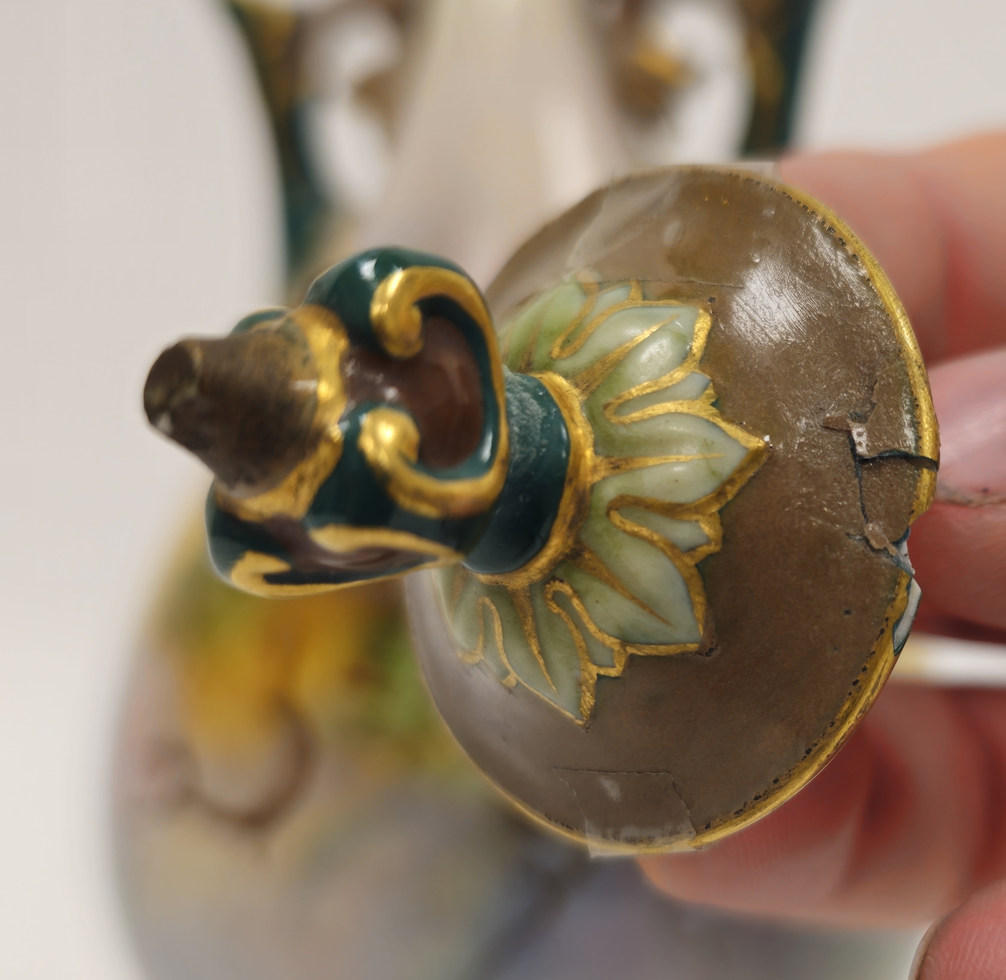 Royal Worcester Hadley ware oviform vase and cover, early 20th century ...