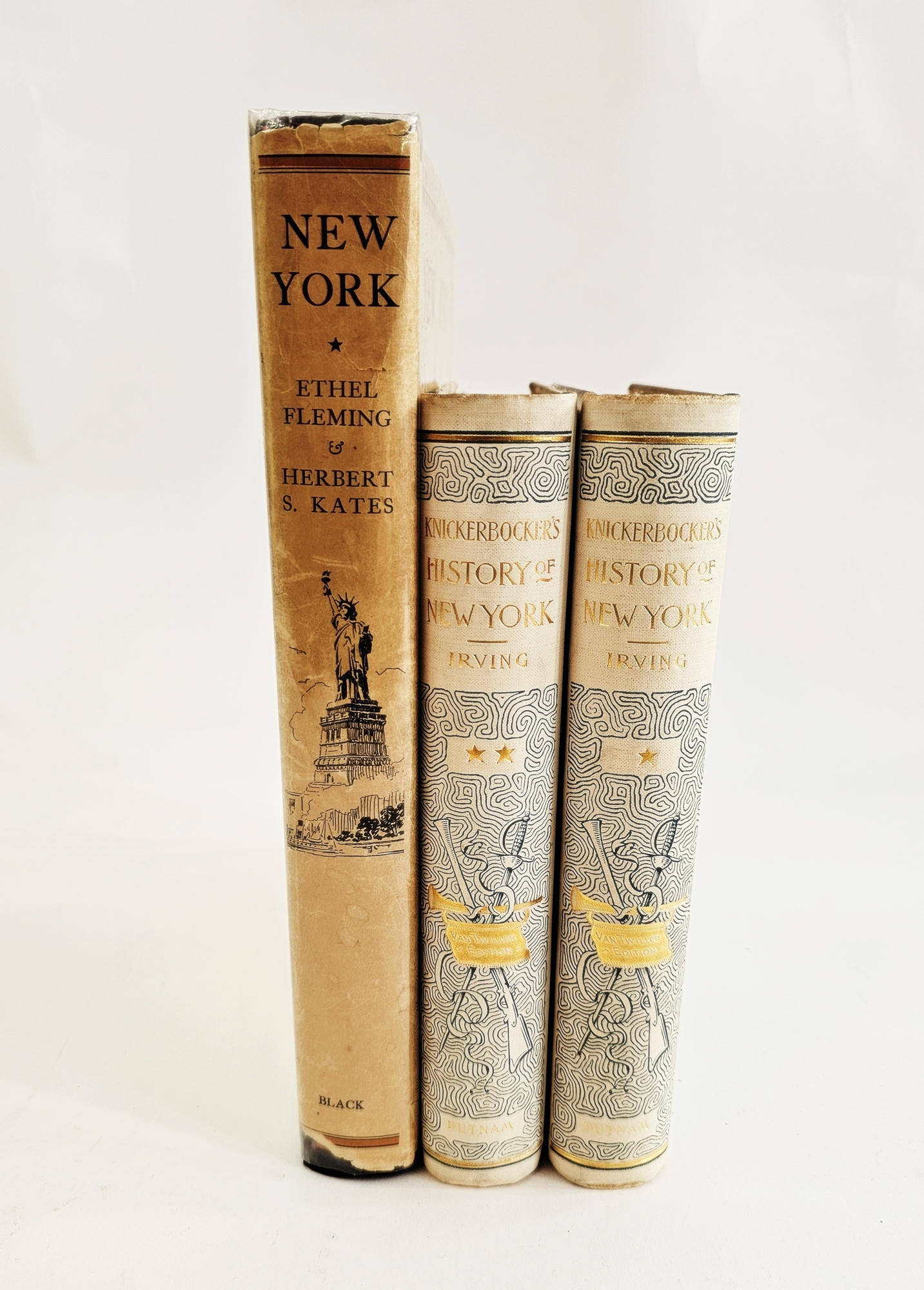 "Knickerbocker's History of New York by Washington Irving ...