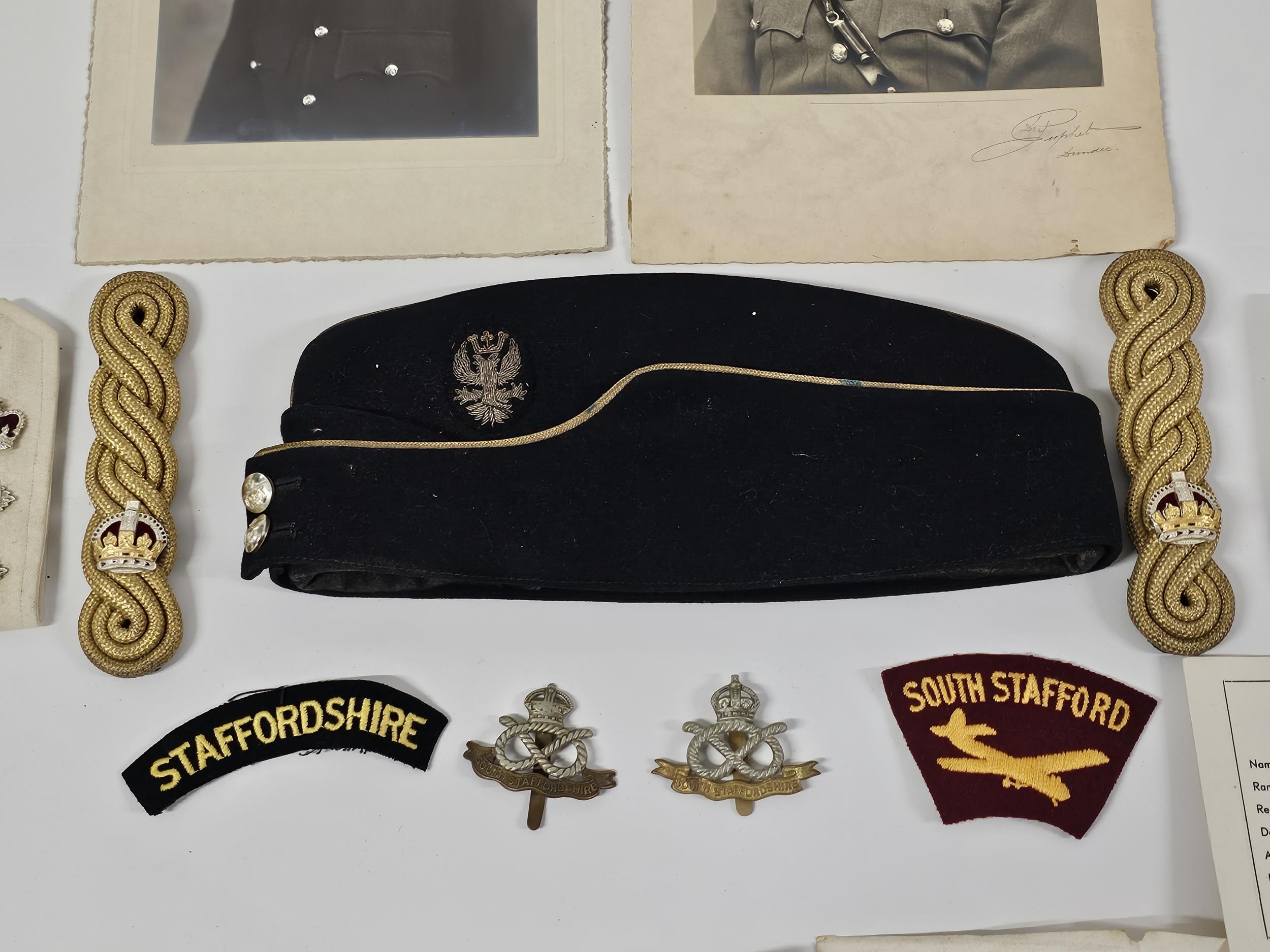 Personal belongings of "Col KM Stuckey South Staffords Parachute Rgt ...