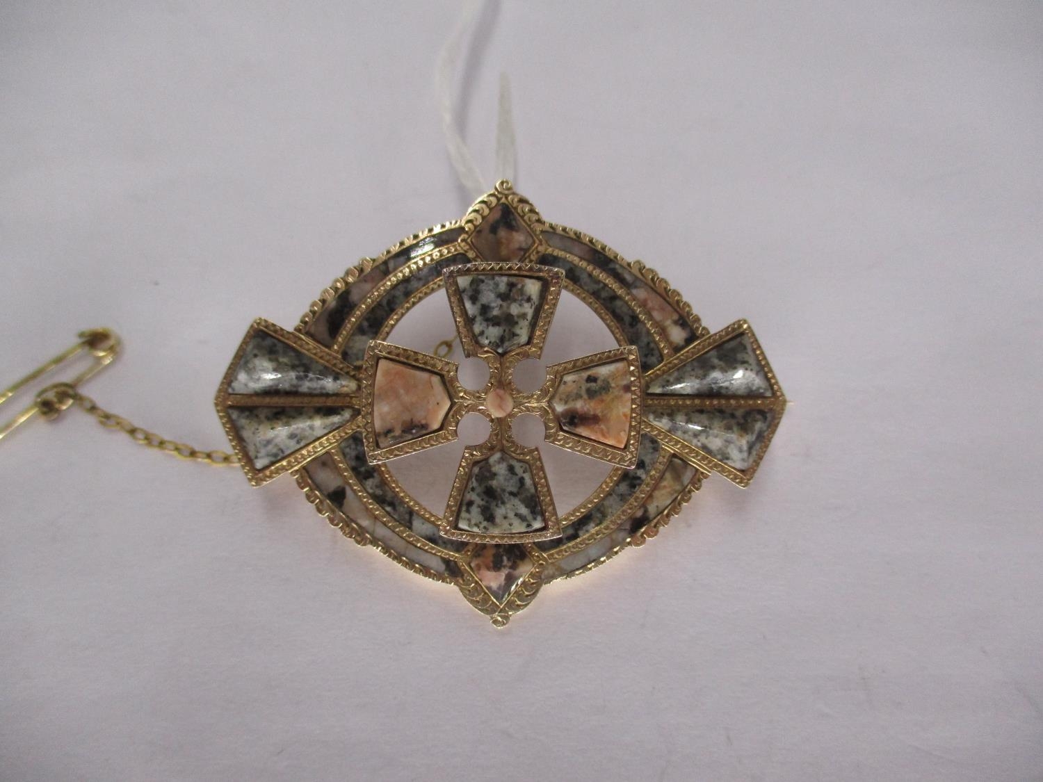 Victorian Scottish Unmarked Gold and Granite Brooch, 11.52g