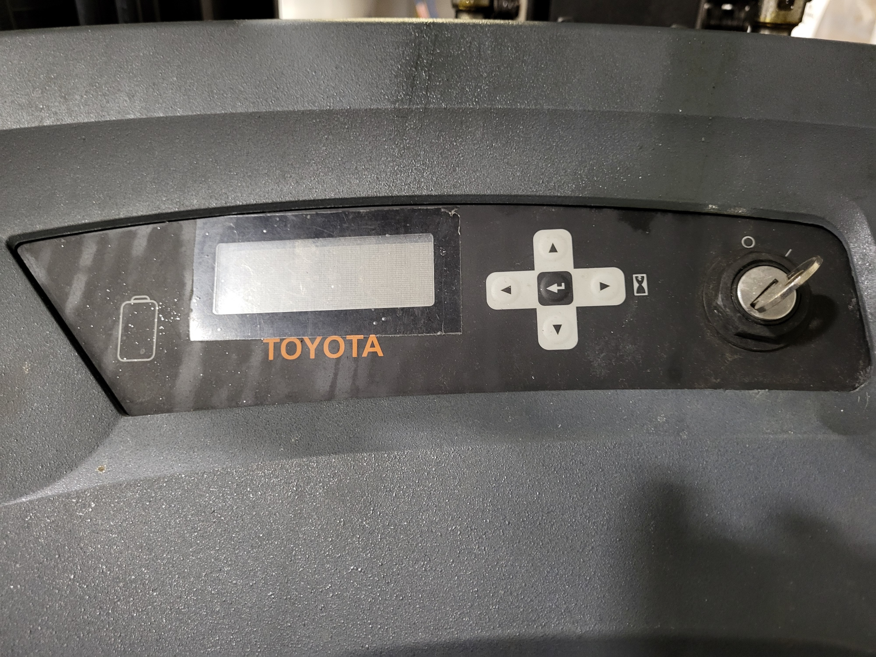 2017 TOYOTA 9BRU18 3,500LBS CAP ELECTRIC REACH TRUCK W/ 193"H LIFT, 24 ...