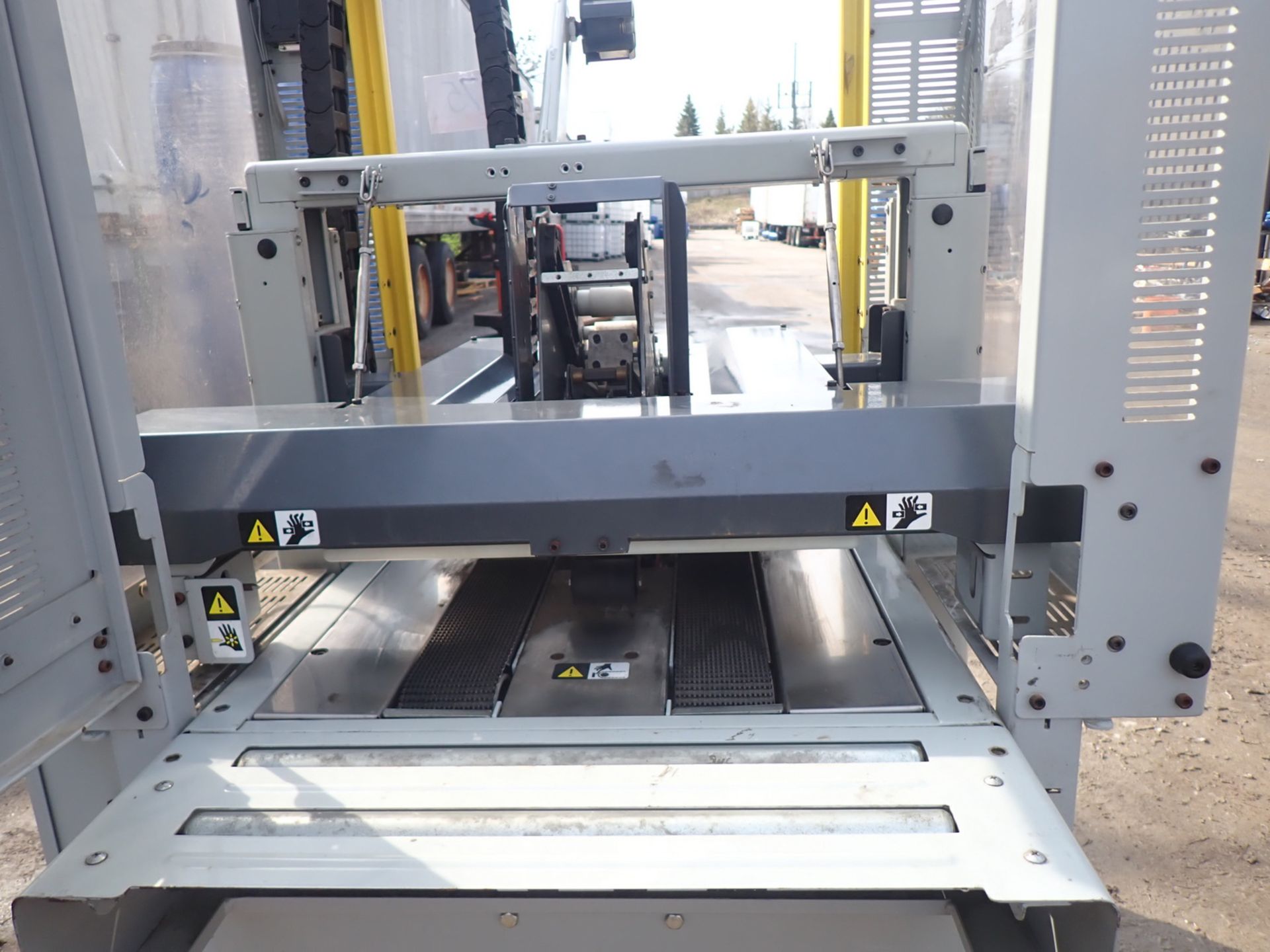 SEALED AIR MODEL RAPID FILL AUTOMATED VOID FILL & CASE SEALING MACHINE ...