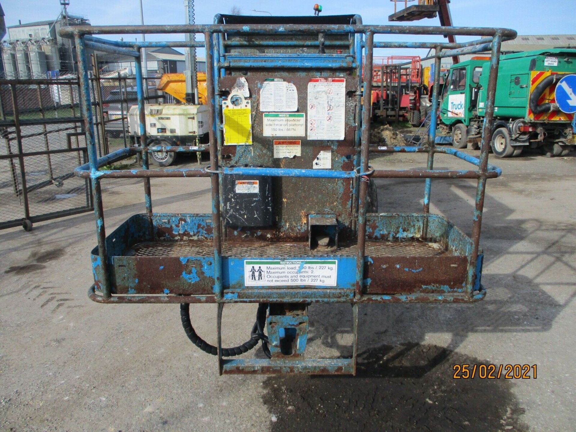 Genie Z45 25 cherry picker15.8 metres working height7.5 metres ...