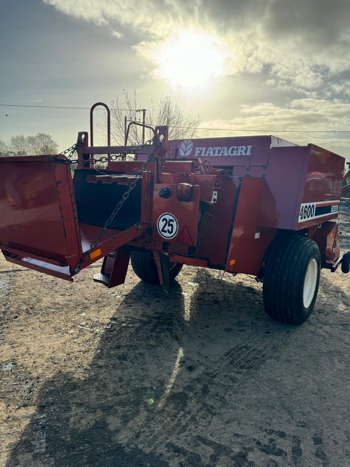 Hesston 4600 Baler Collection: SomersetLot Reference: PYZ2294User ...