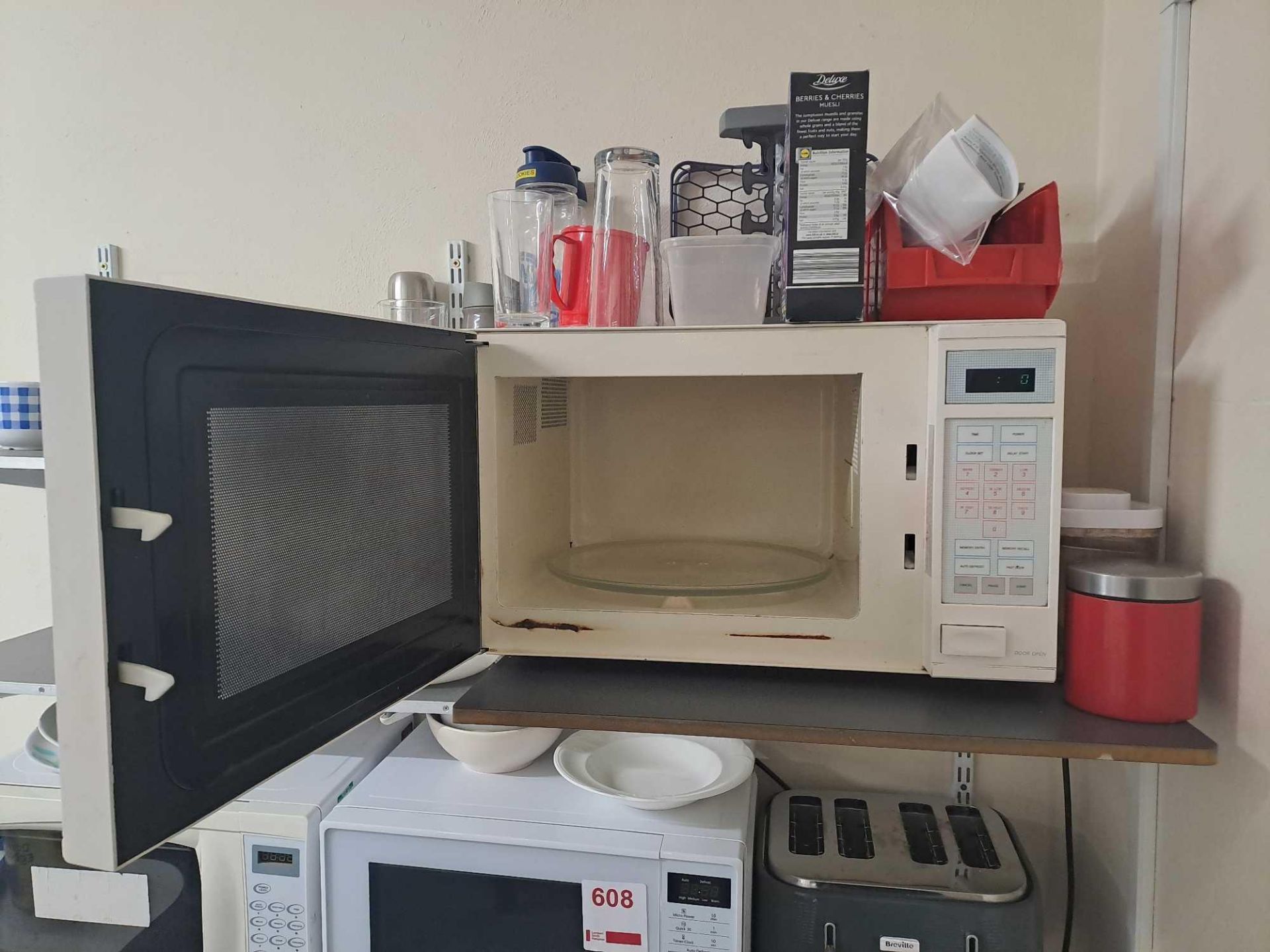 Proline programmable microwave oven, model M-2020, 240v