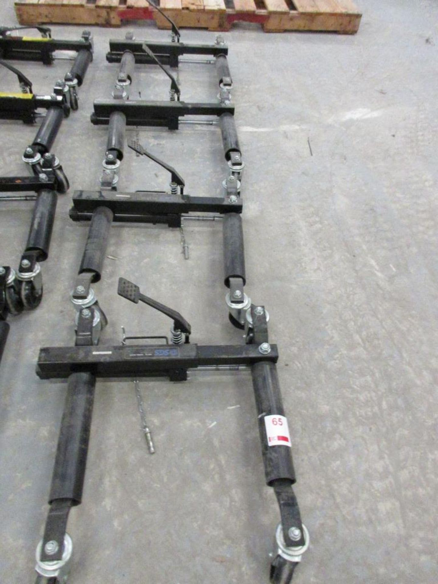 Four SGS mobile wheel skates, model WS1000, max. capacity. 680kg