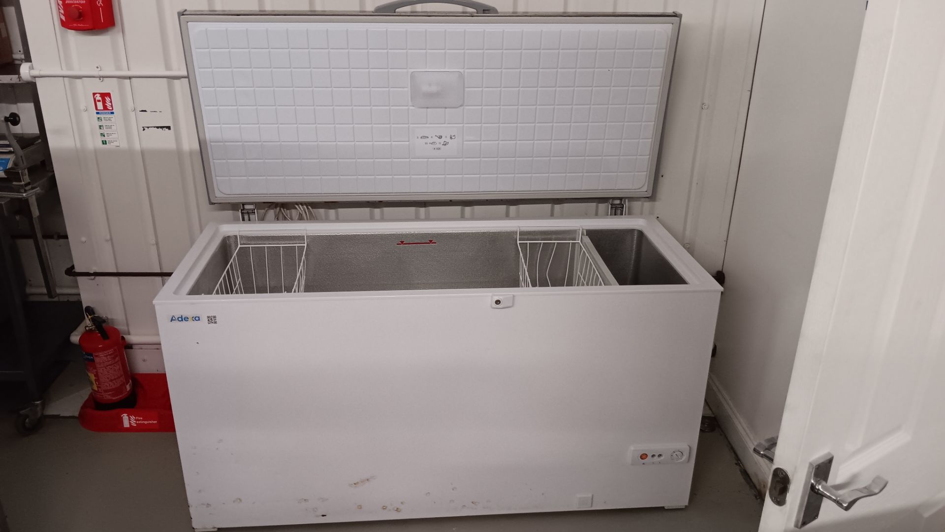 Adexa CL500DSL Commercial 479L Chest Freezer with Stainless Steel Lid ...