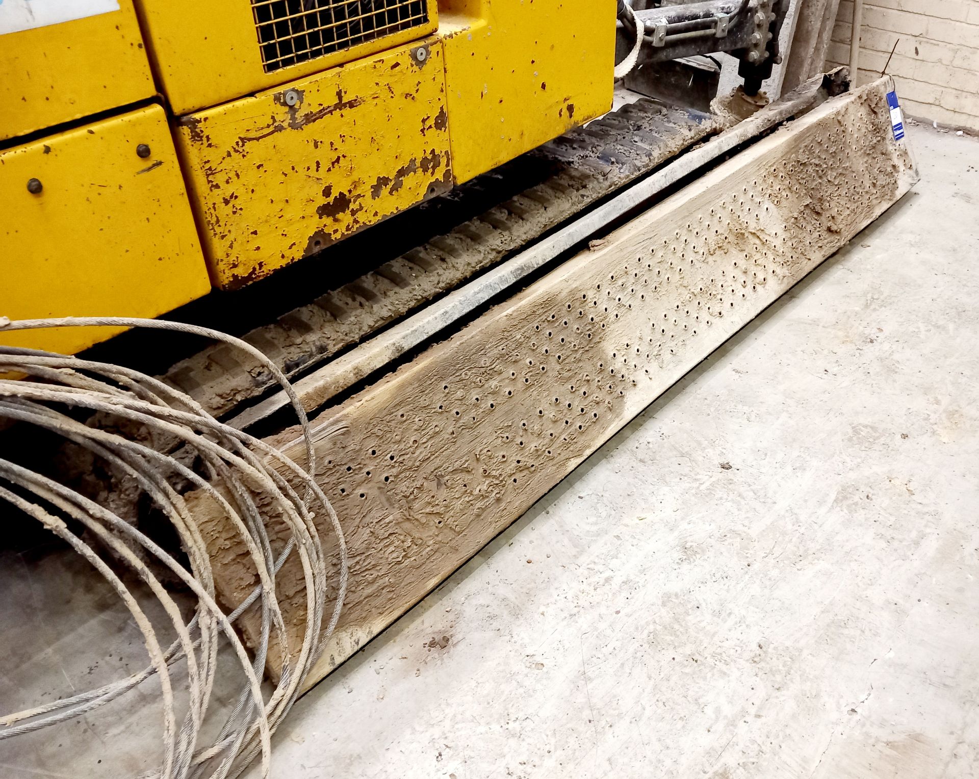 2 x 3m steel ramps/skids