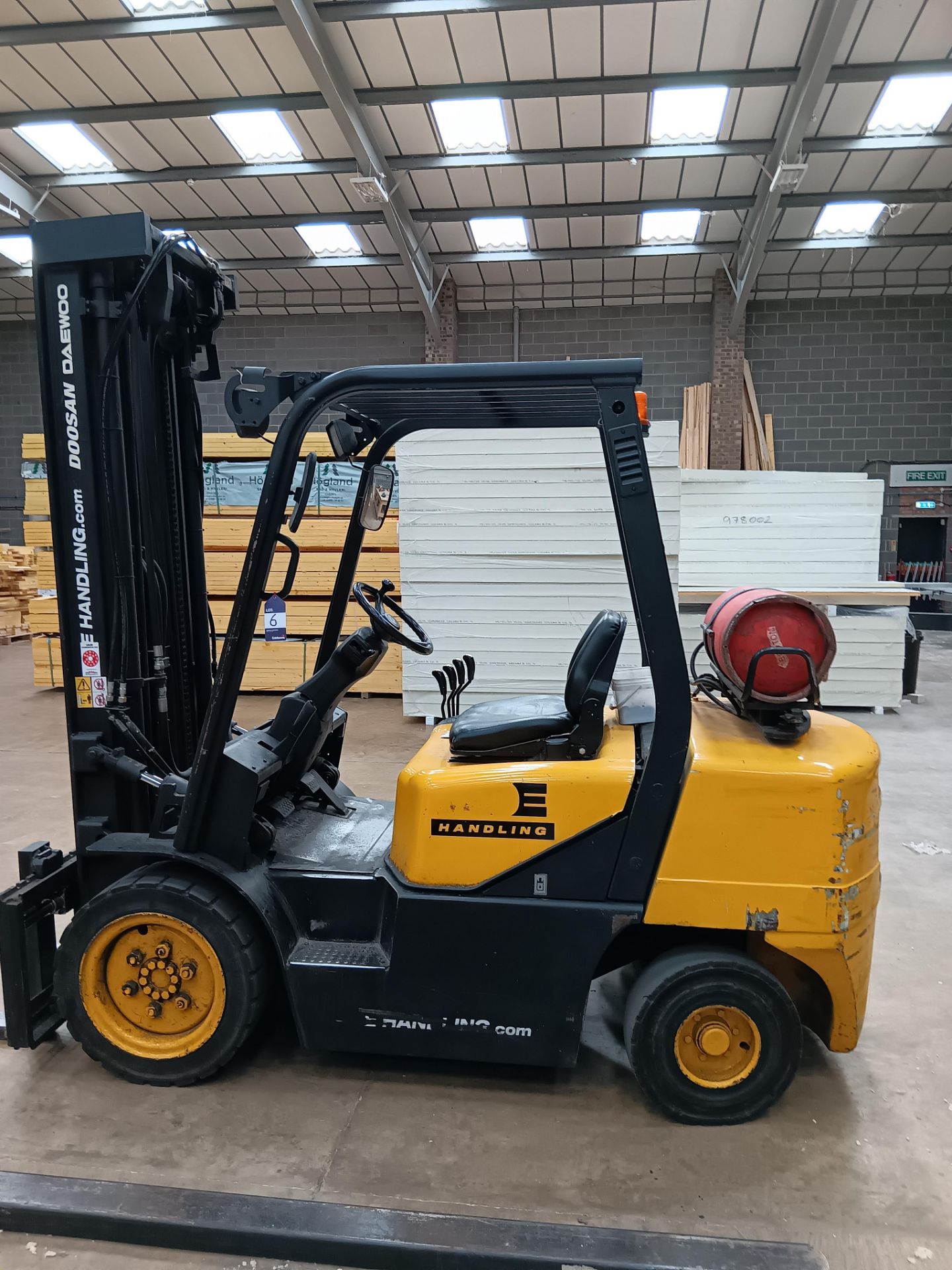 Daewoo G33P3 LPG Forklift truck Serial number RK00191 3250 capacity ...