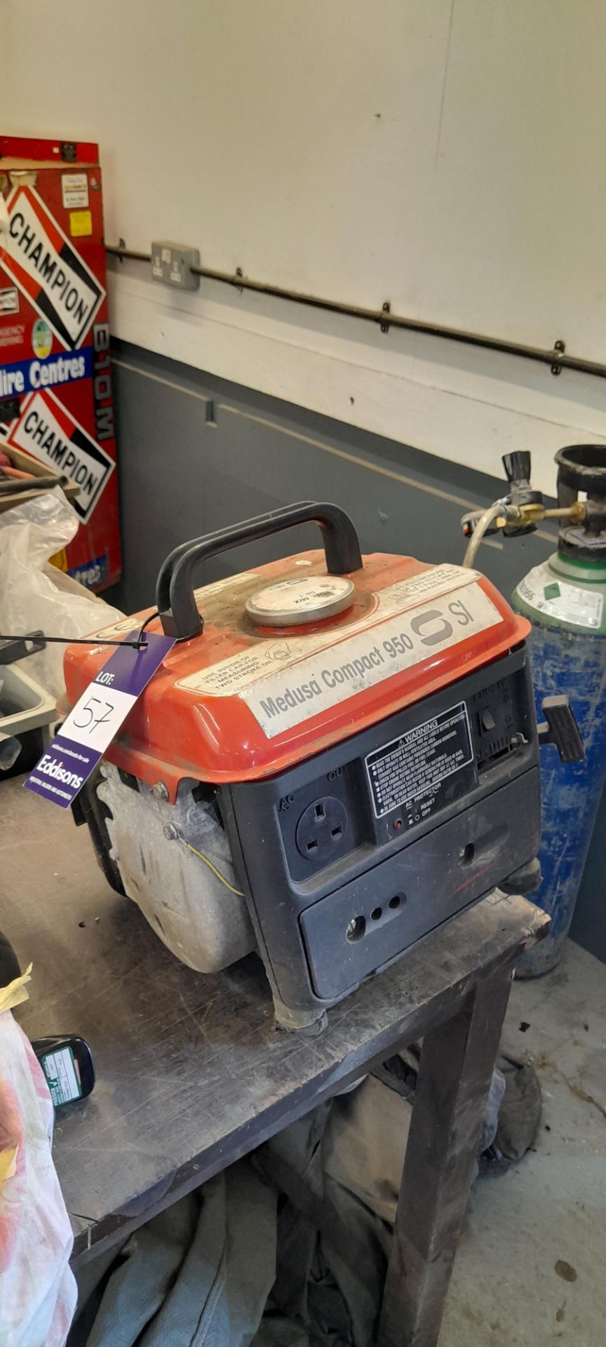 Medusa Compact 950 240V Generator