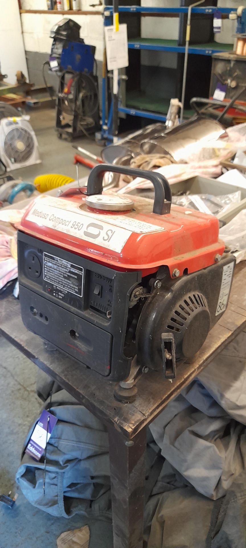 Medusa Compact 950 240V Generator