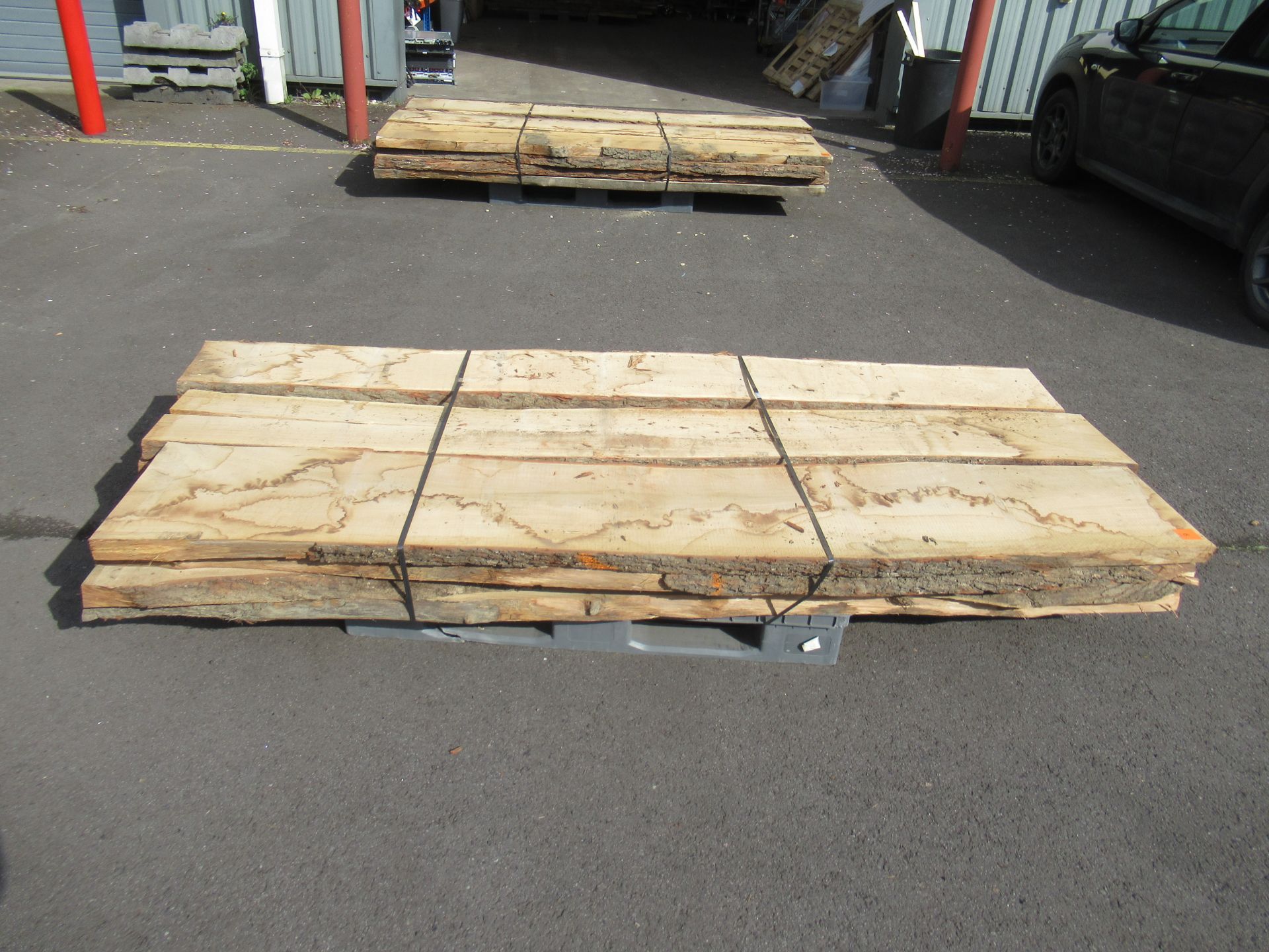 Bundle of 12 air dried Oak planks. Approx. 2.5m long x 50mm thick ...