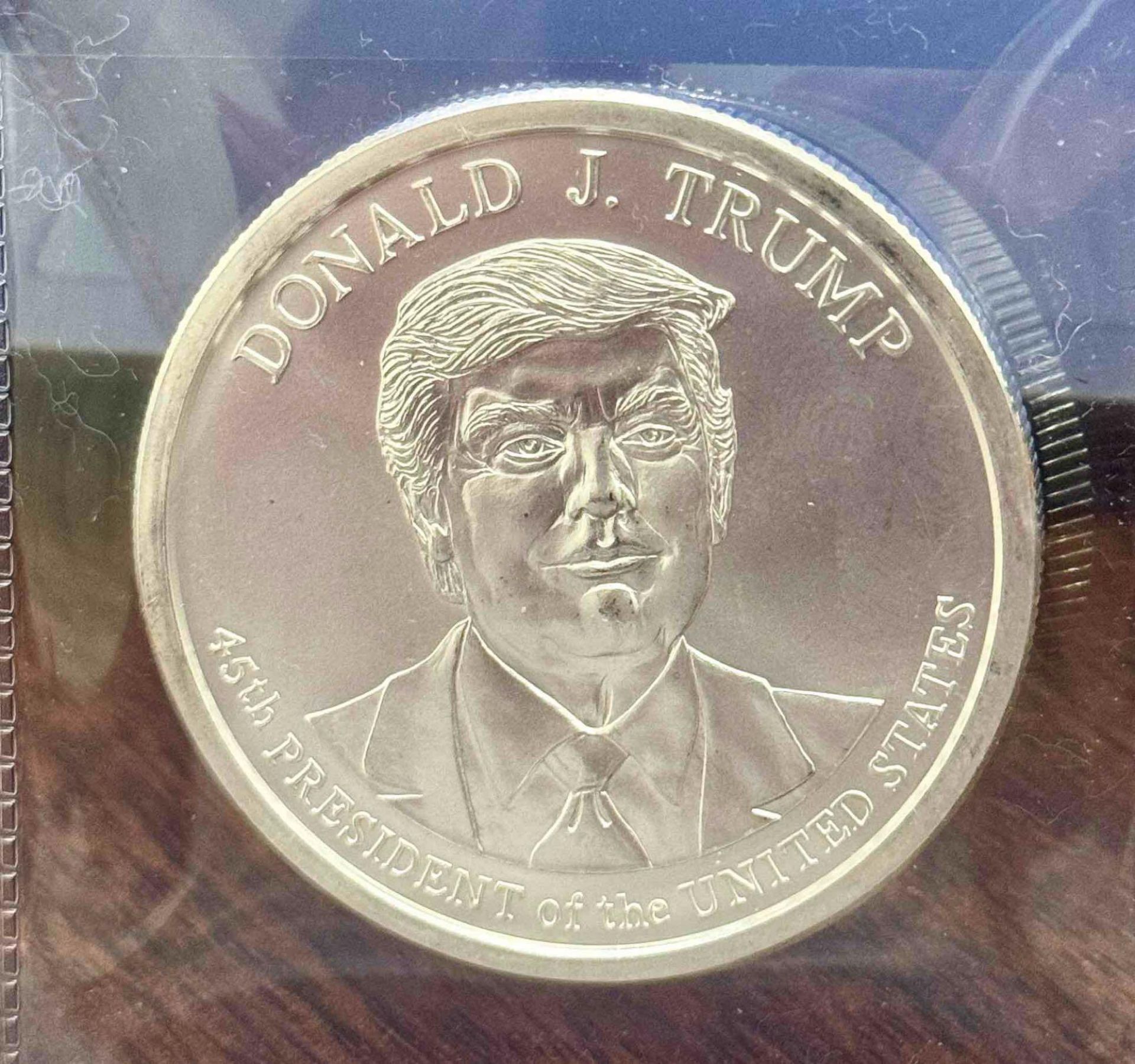 Donald J. Trump 2 oz 999 Fine Silver Round 45th President United States