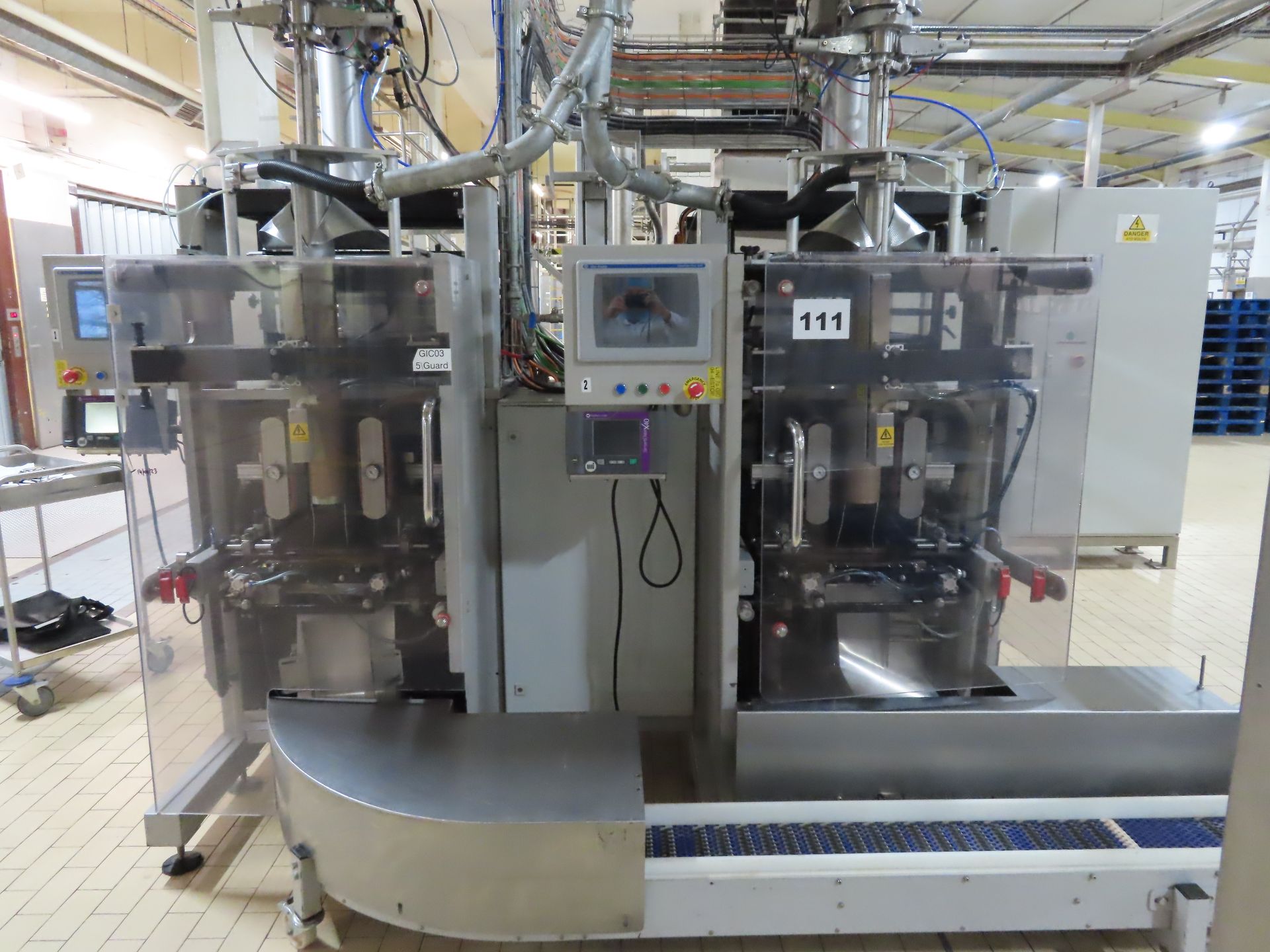 1 x GIC twin bagging system. Both baggers have Smart Date X40 controls ...