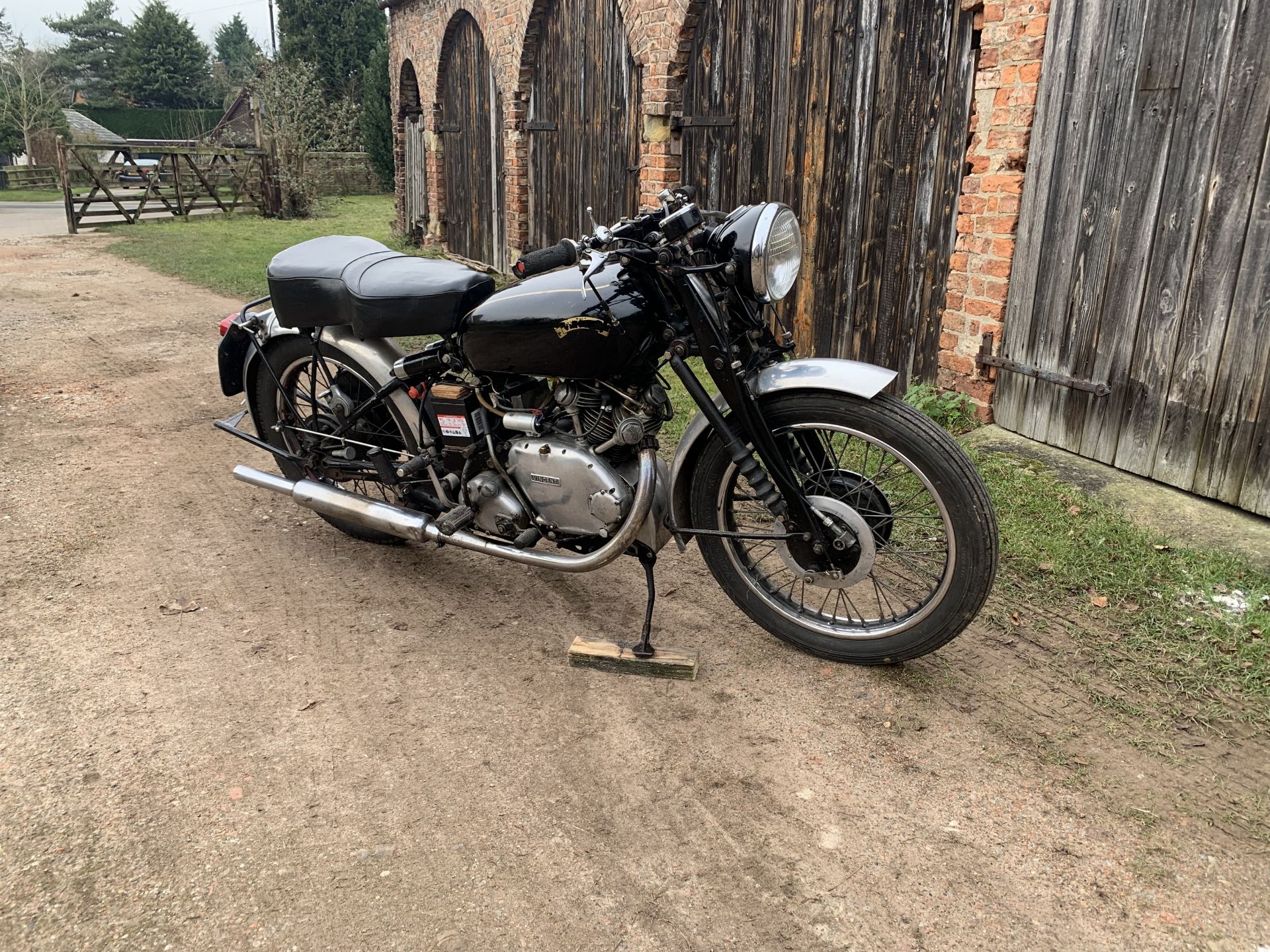 NO VAT 1950 Vincent Comet motorcycle, MWE 22, 4368 miles. With Pazon ...