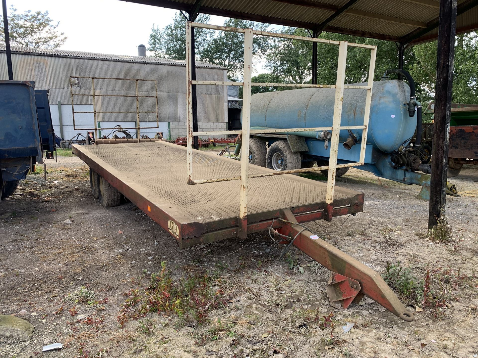 1994 Norton 25' Twin Axle Bale Trailer