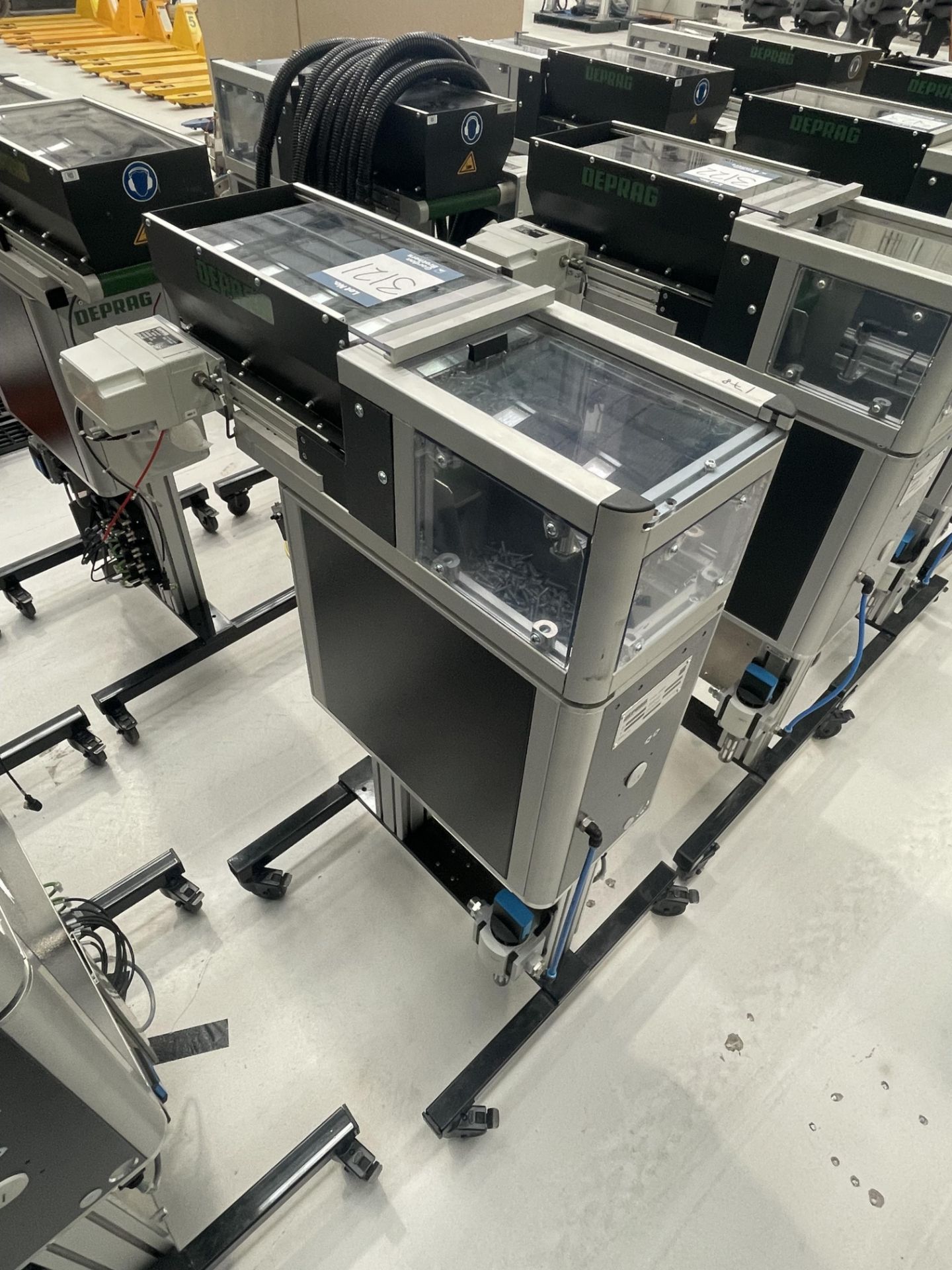 Deprag, ADFS-01811-P/15 linear bolt feeder, Serial No. 1410713 (DOM: 2021)