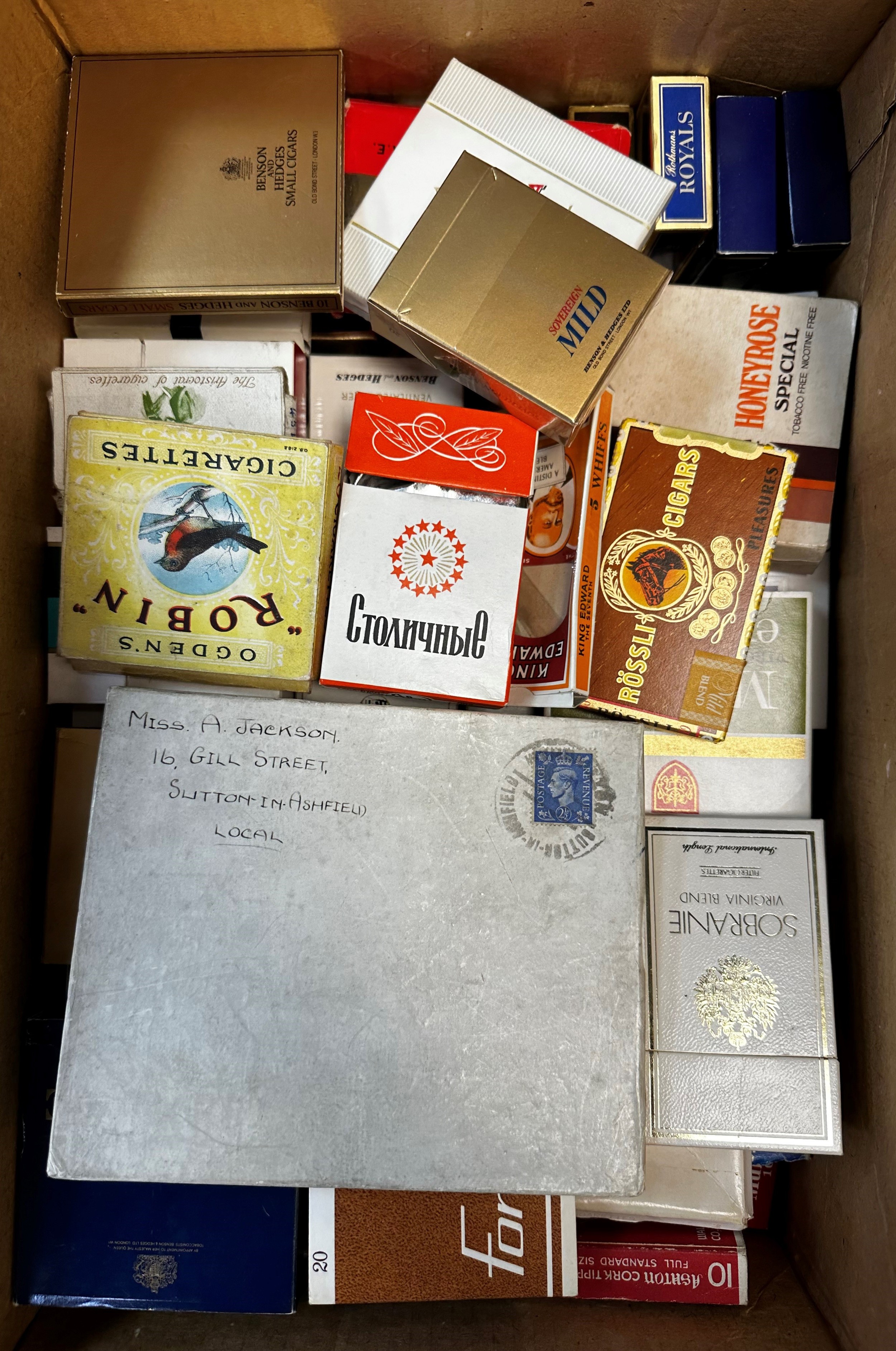 Large Quantity Of Empty Cigarette Packets to include Stuyvesant, Senior ...