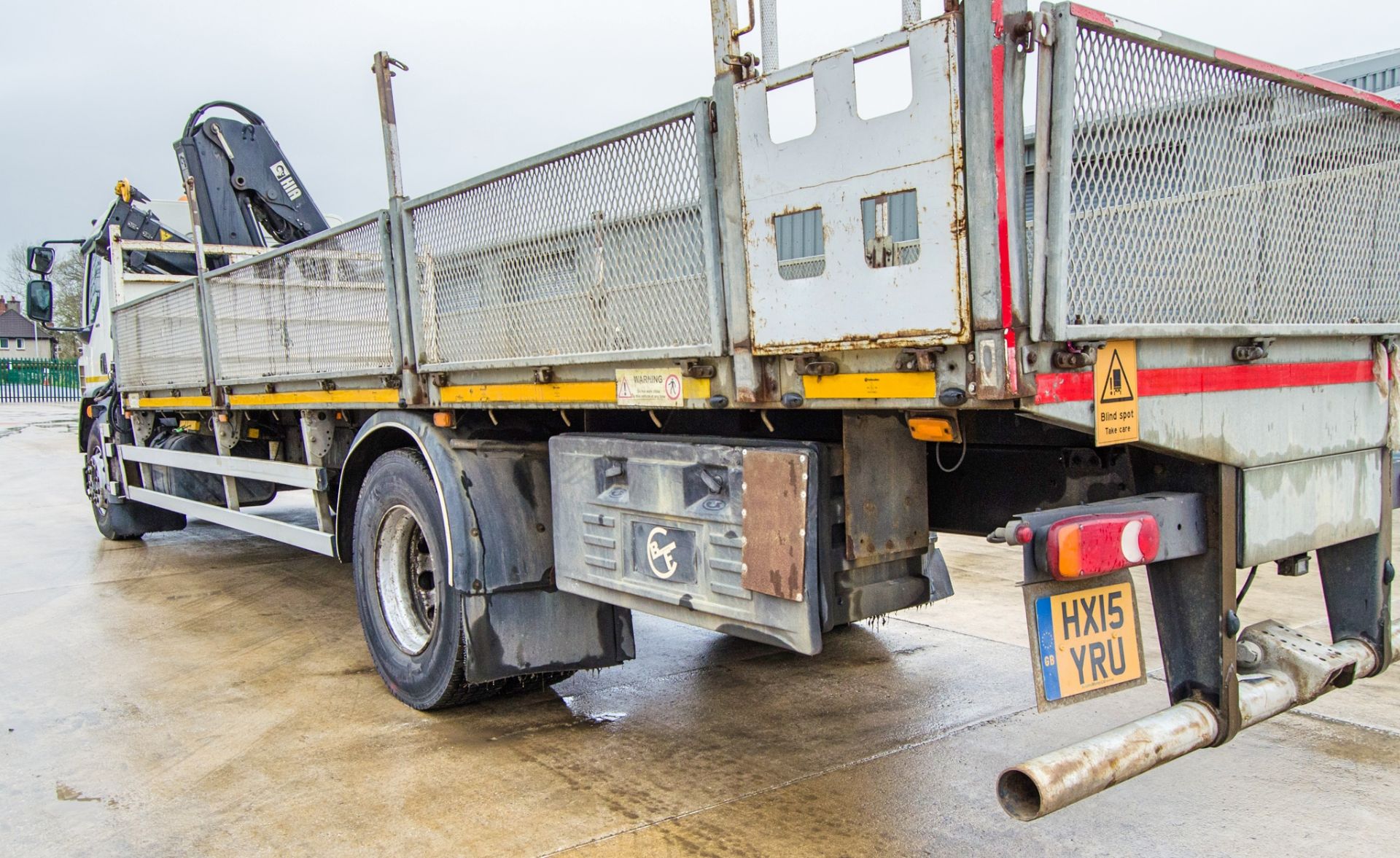 DAF LF220 4x2 18 tonne drop side crane lorry Registration Number: HX15 ...
