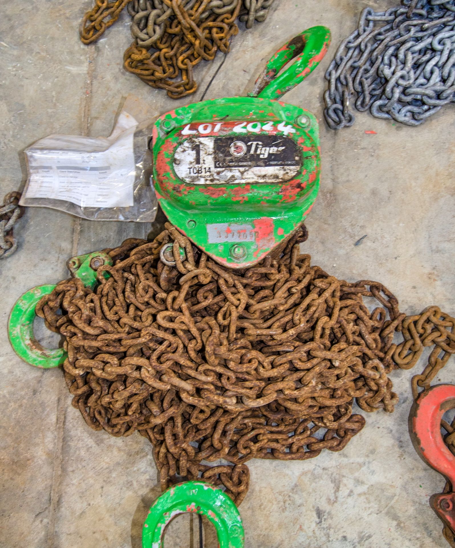 Tiger 1 tonne chain block A677052